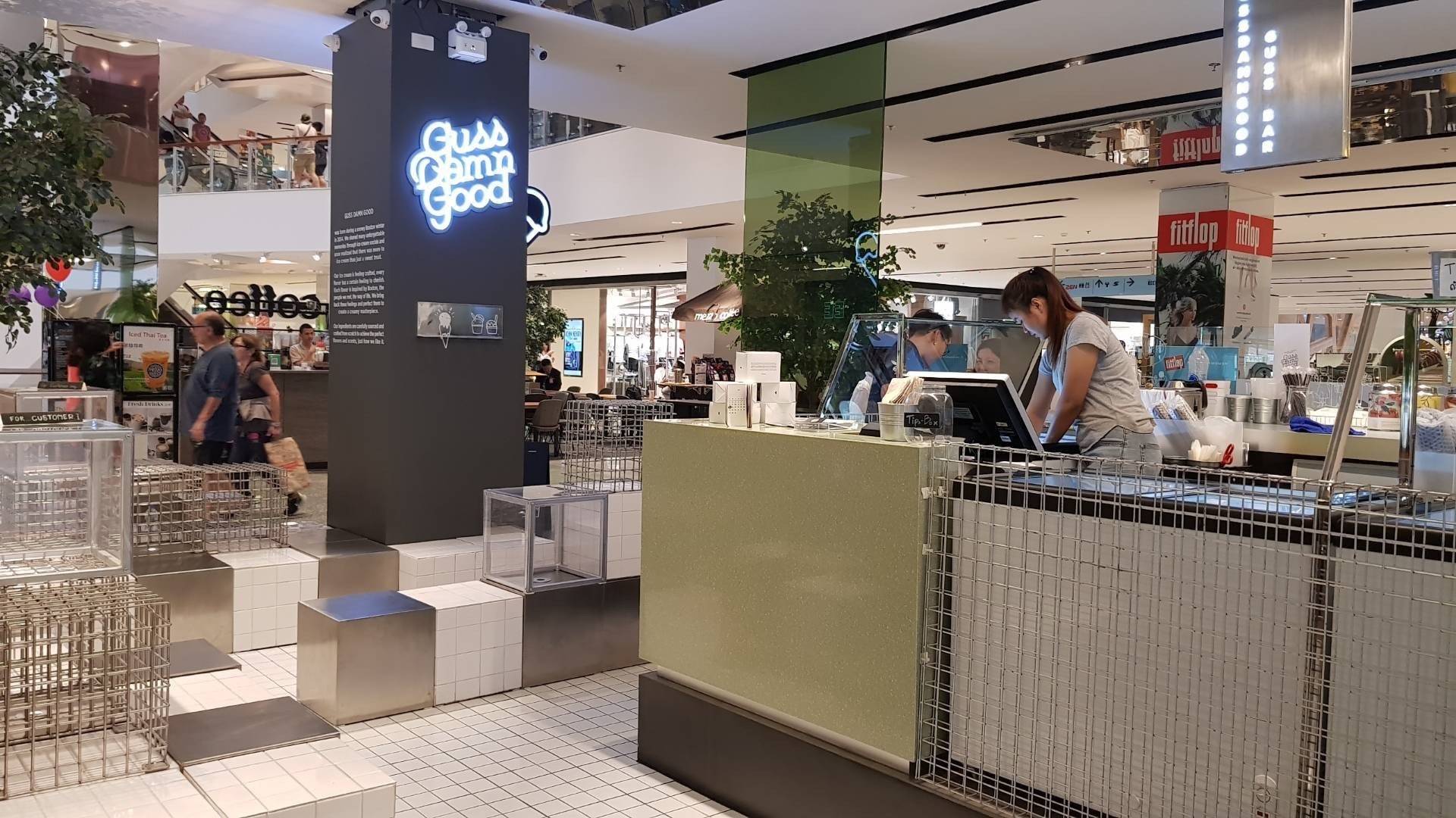 รีวิว Guss Damn Good Central World - ไอศกรีมร้านนี้อร่อยจริง จ้วงเพลิน ...