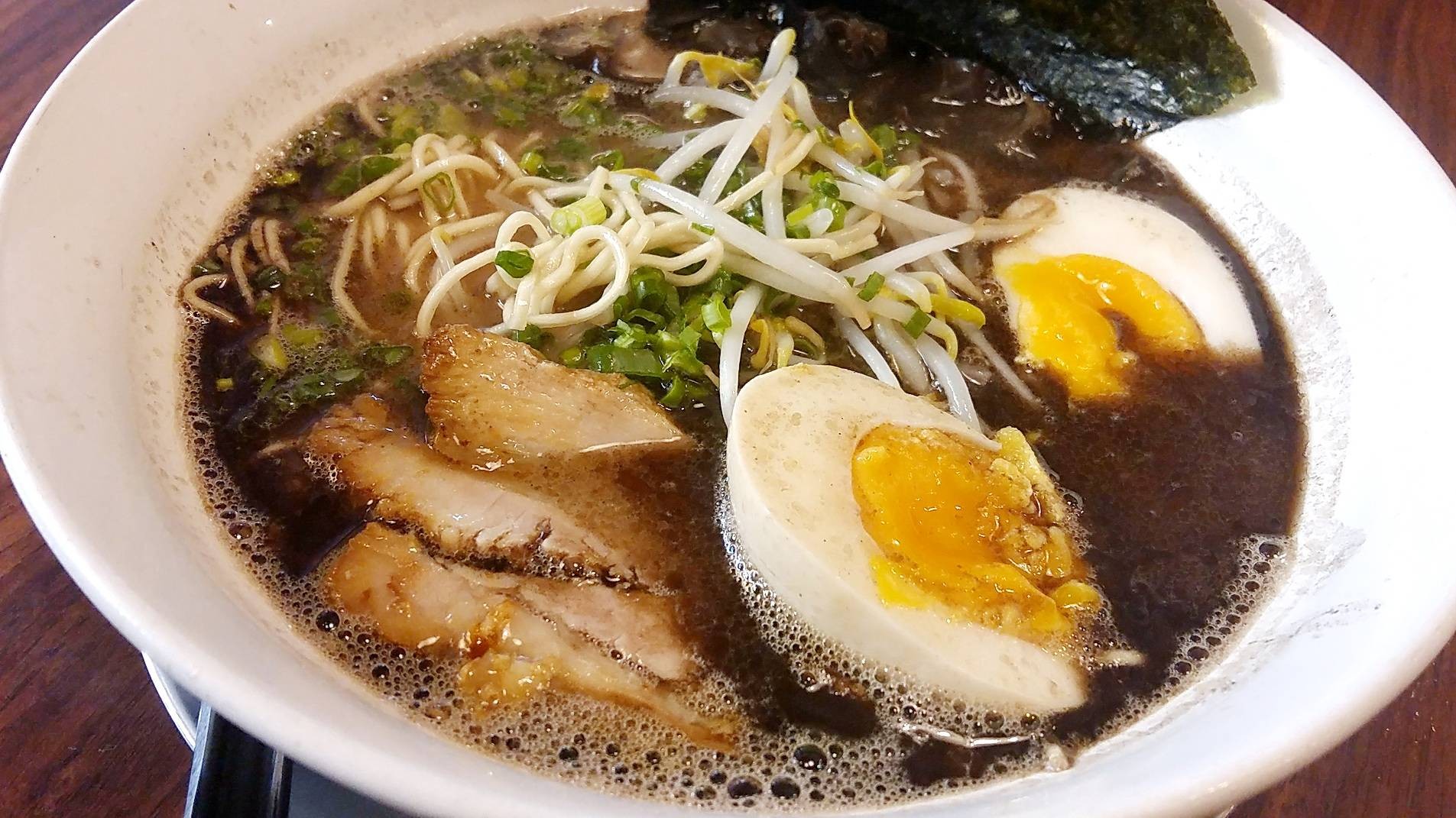 รีวิว Uchidaya Ramen (อุชิดายะ ราเมน) ธนิยะ - ประชันความอร่อยราเมน Red ...