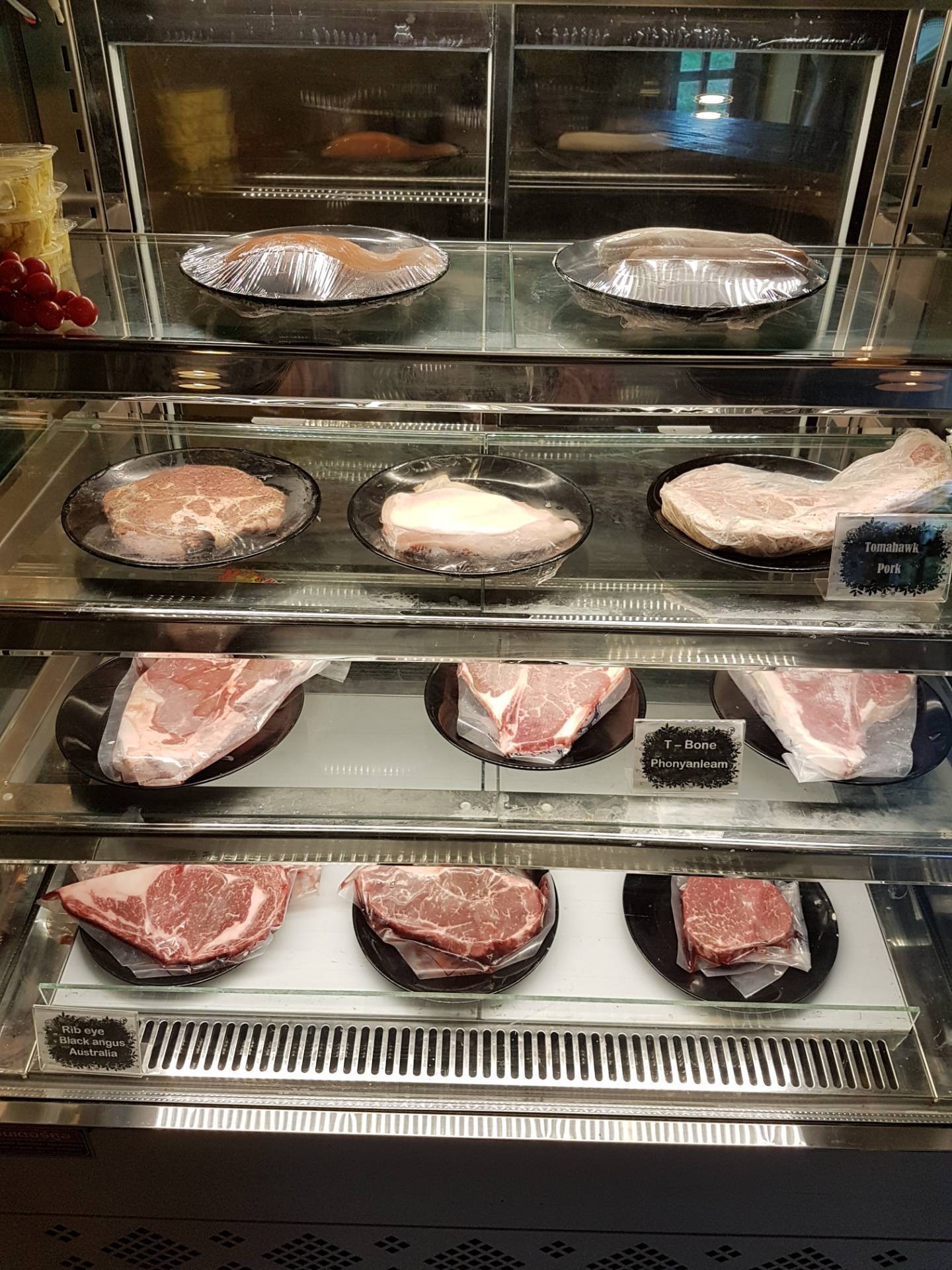 รูป Uncle Pui Hobbit Steak House บางเลน ลำลูกบัว