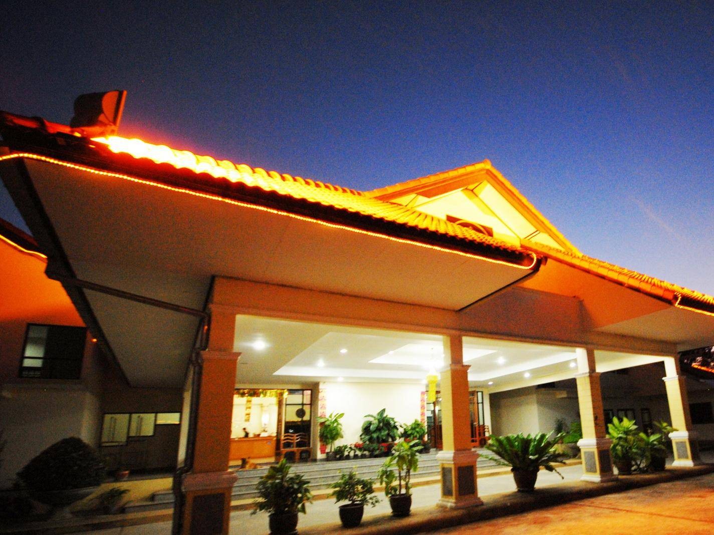 โรงแรมโกลเด็นแลนด์ (Golden Land Hotel) - รีวิวที่พัก