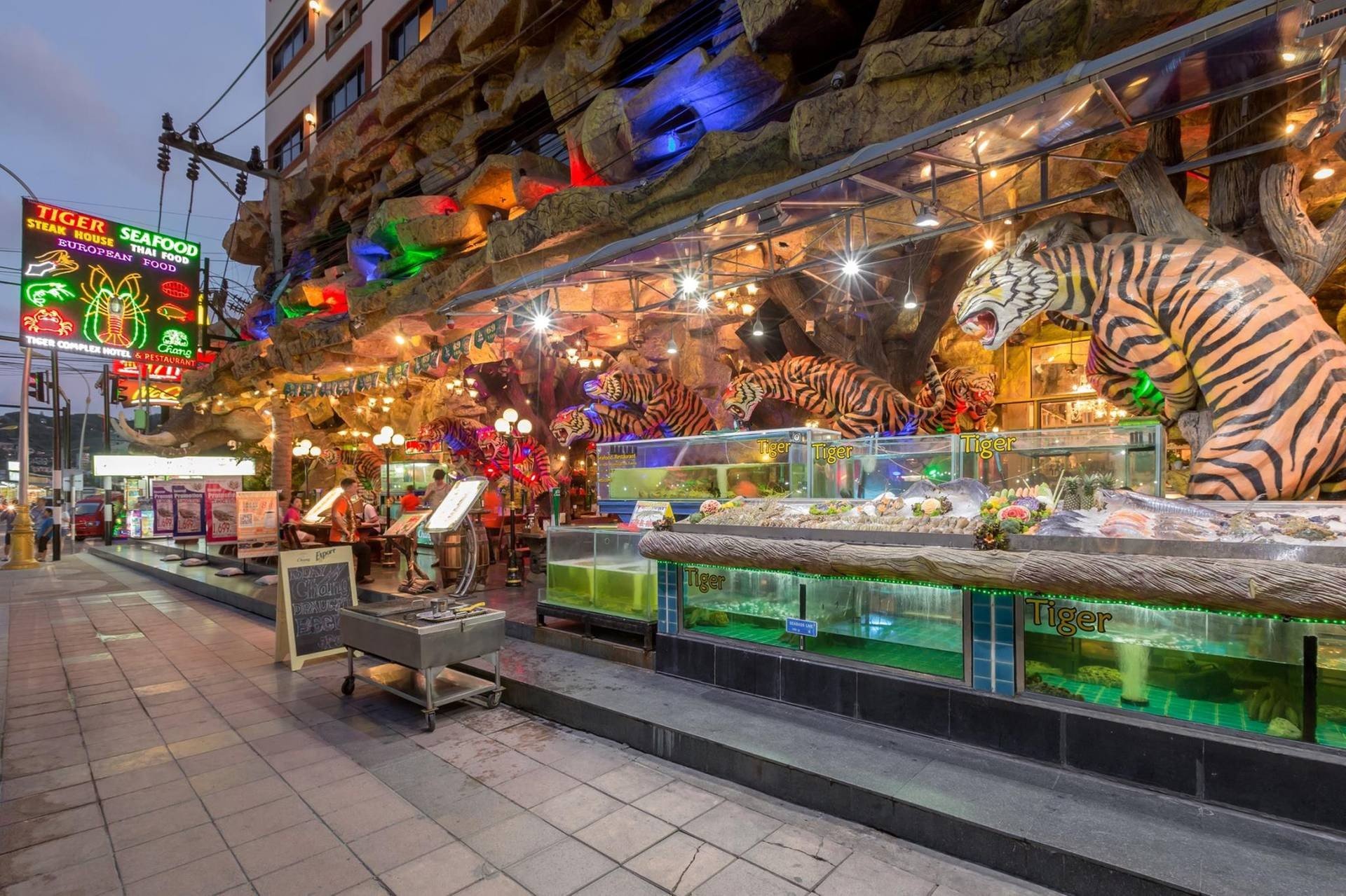 โรงแรมไทเกอร์ (Tiger Hotel) - รีวิวที่พัก