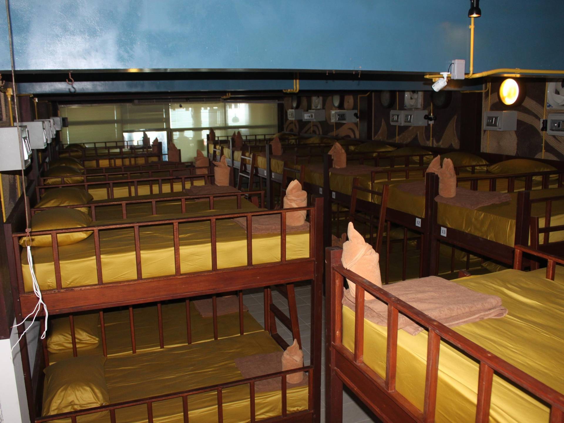 เดอะชิปโฮสเทล (The Ship Hostel) - รีวิวที่พัก