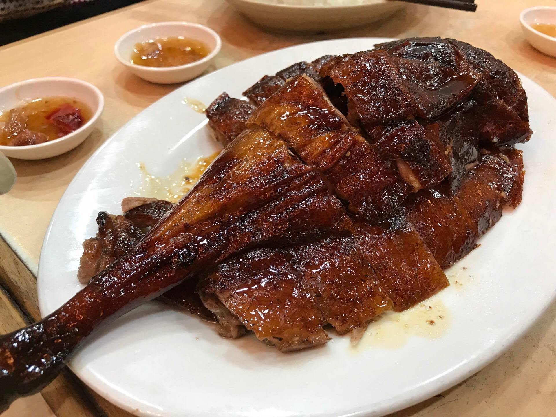 รีวิว Yat Lok Restaurant Stanley Street - ร้านห่านย่างหนังกรอบ มิชลิน⭐️