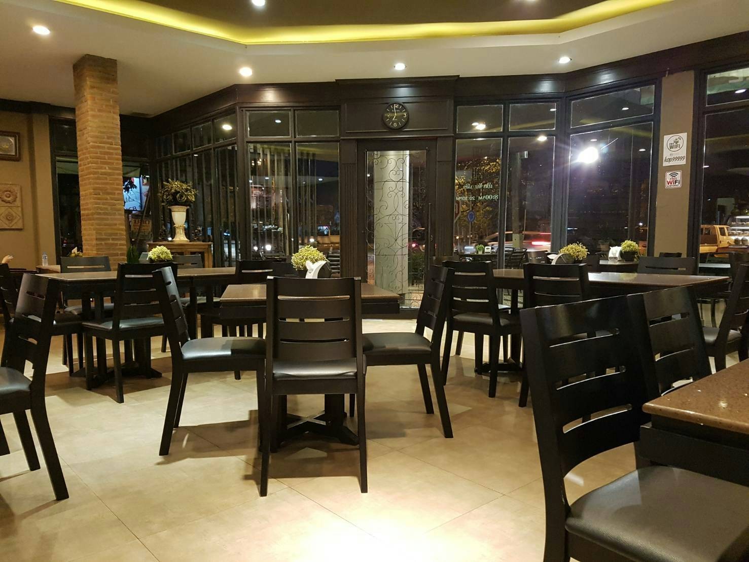 รีวิว Kop Kap Restaurant - หน้าตาโอ ห้องแอร์ รสชาติพอได้