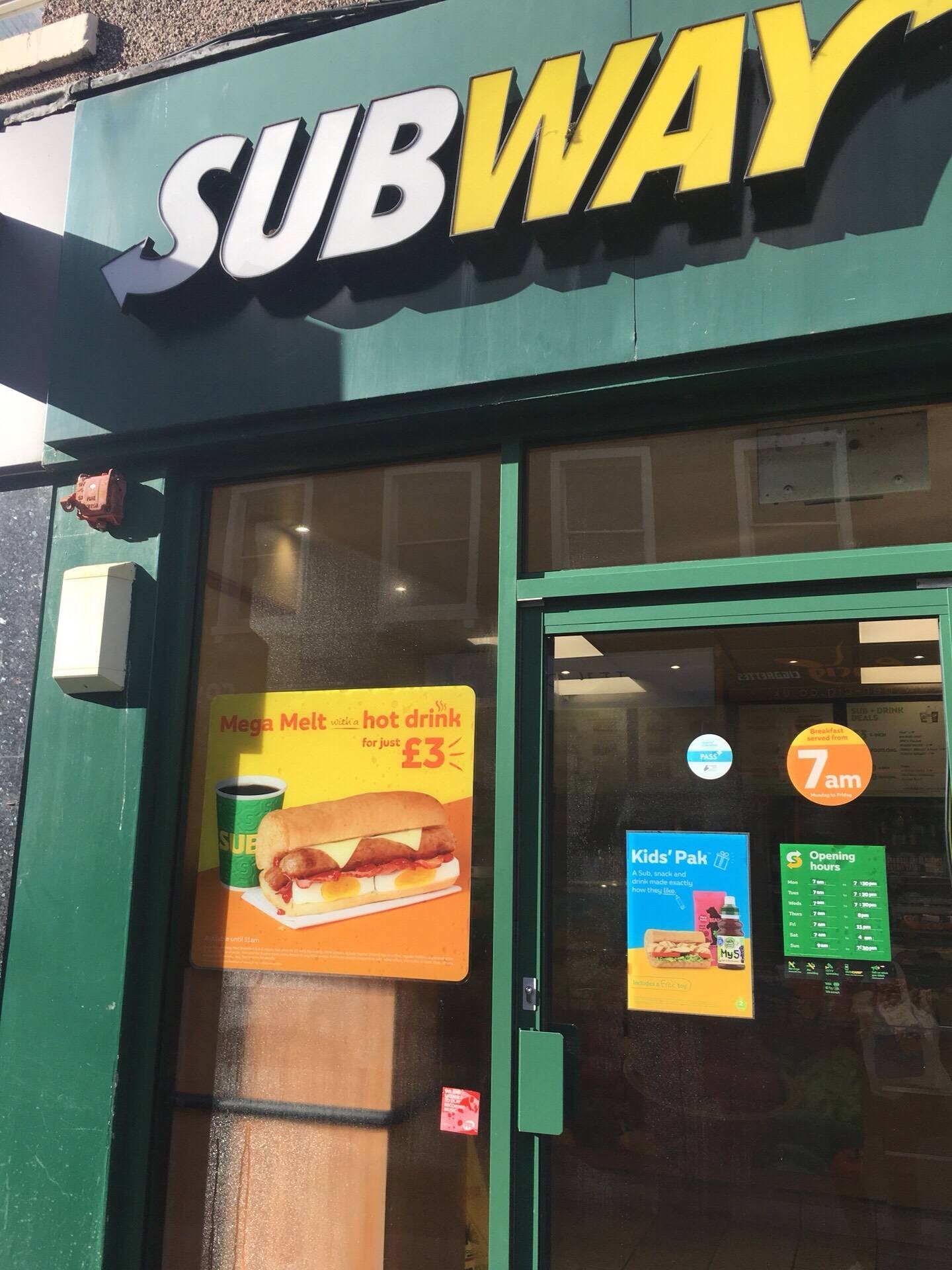 รีวิว Subway Inverness ไฮแลนด์ - ทำร้อน take away เอาไปกินบนรถไฟสะดวกดี