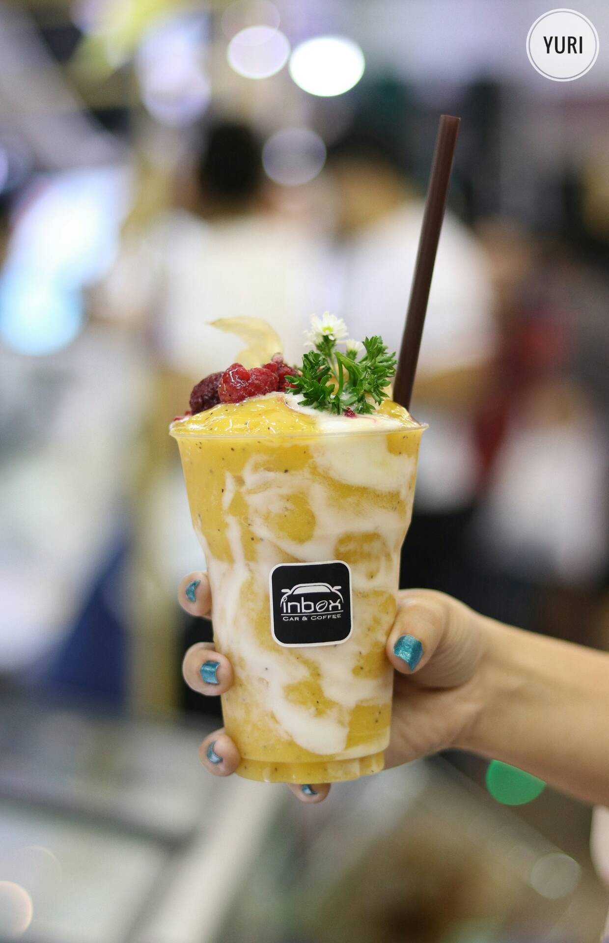 MANGO PASSION Frappe • ฿95 ร้าน INBOX Car & Coffee