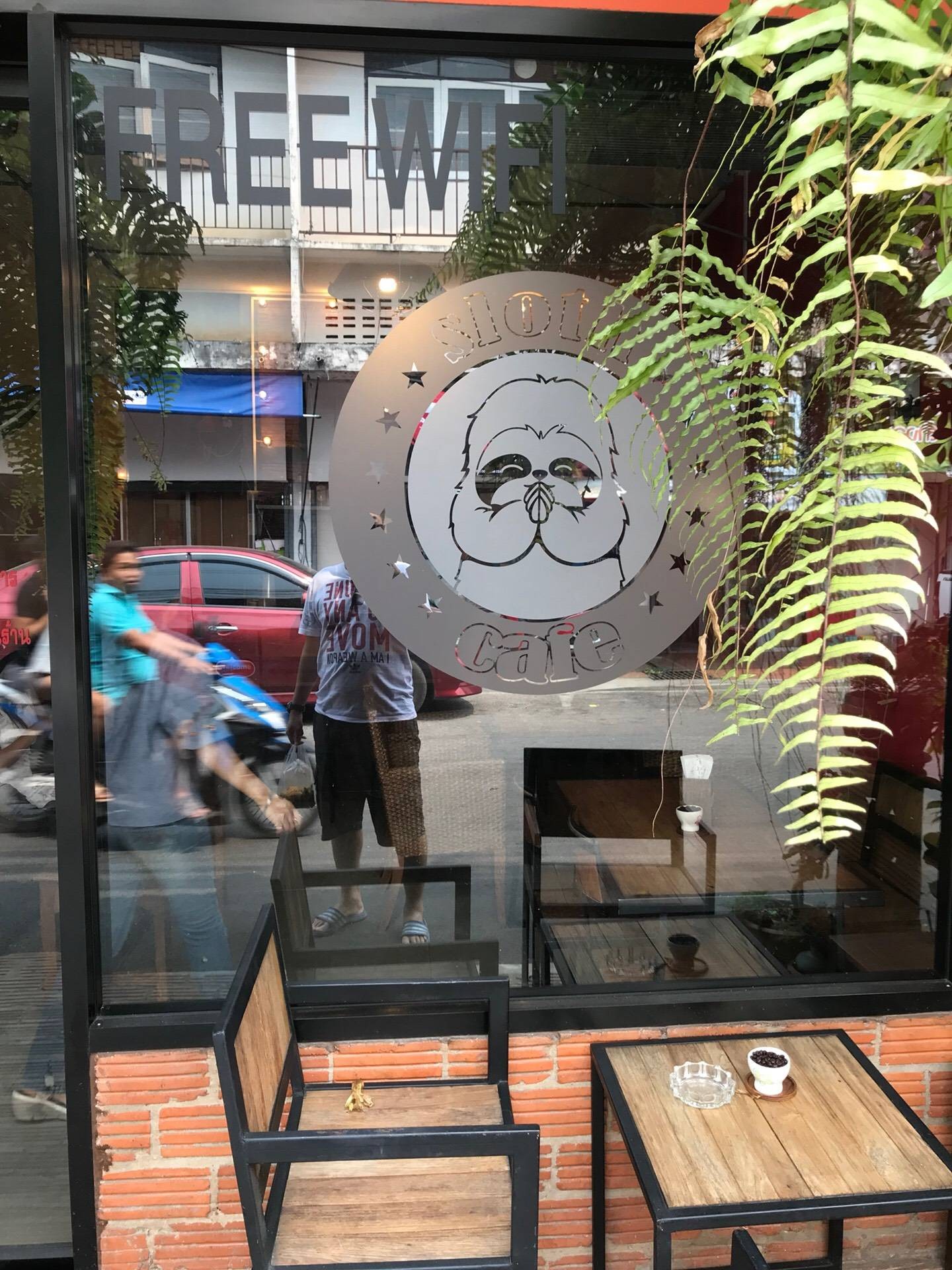 Sloth Cafe - สั่งอาหารเดลิเวอรี | Wongnai x LINE MAN