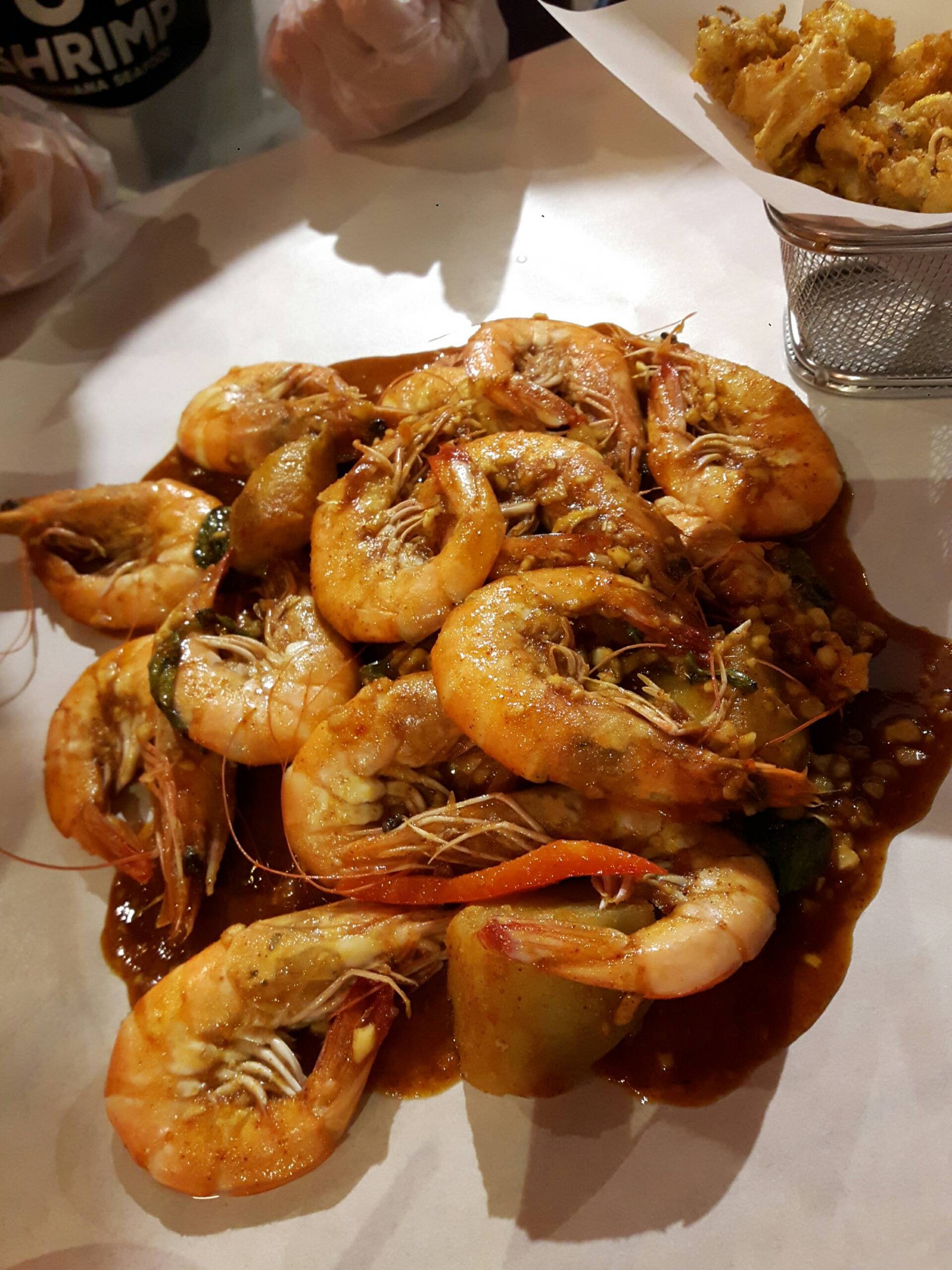 รีวิว Holy Shrimp จ๊อดแฟร์แดนเนรมิต - กุ้งถัง หอยถัง เข้มข้นถึงใจ