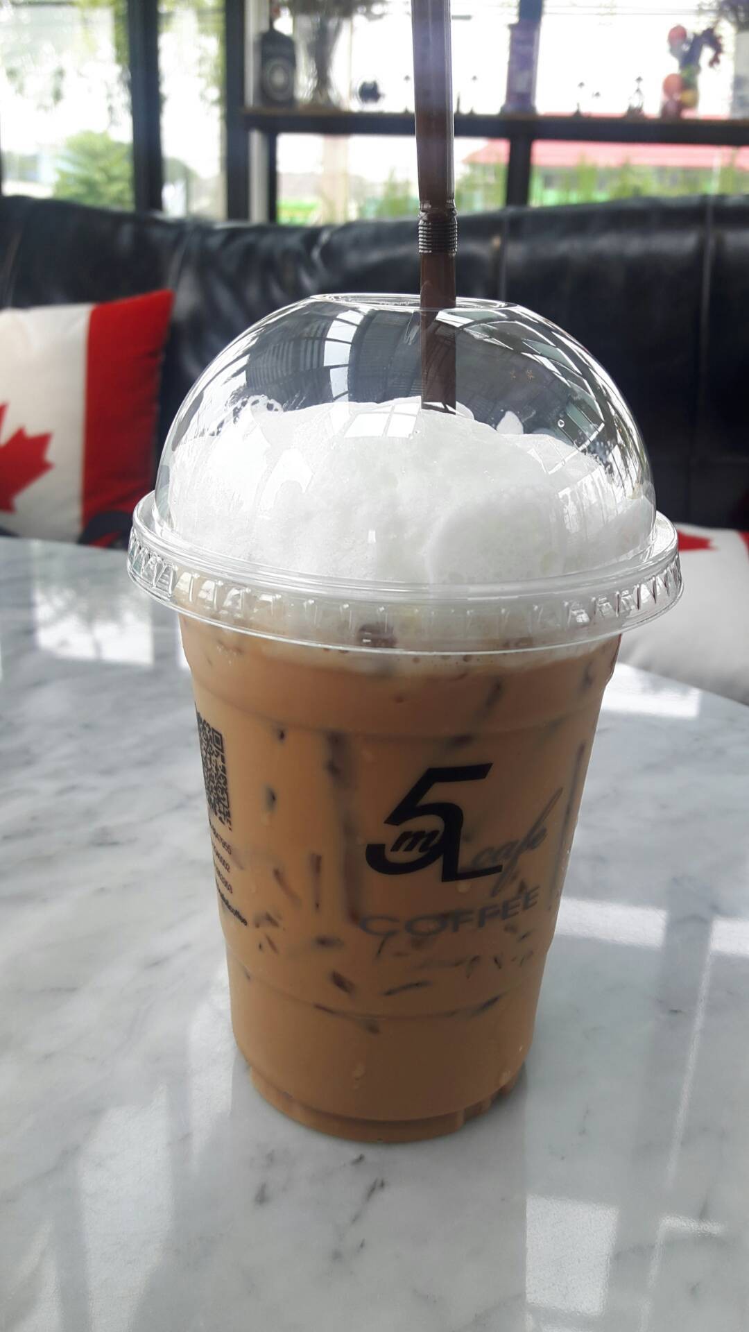 รีวิว ML5 Coffee@ 8ริ้ว & อิ่มพุง เรสเตอรองค์ ลาดขวาง - ร้านสวย กาแฟอร่อย