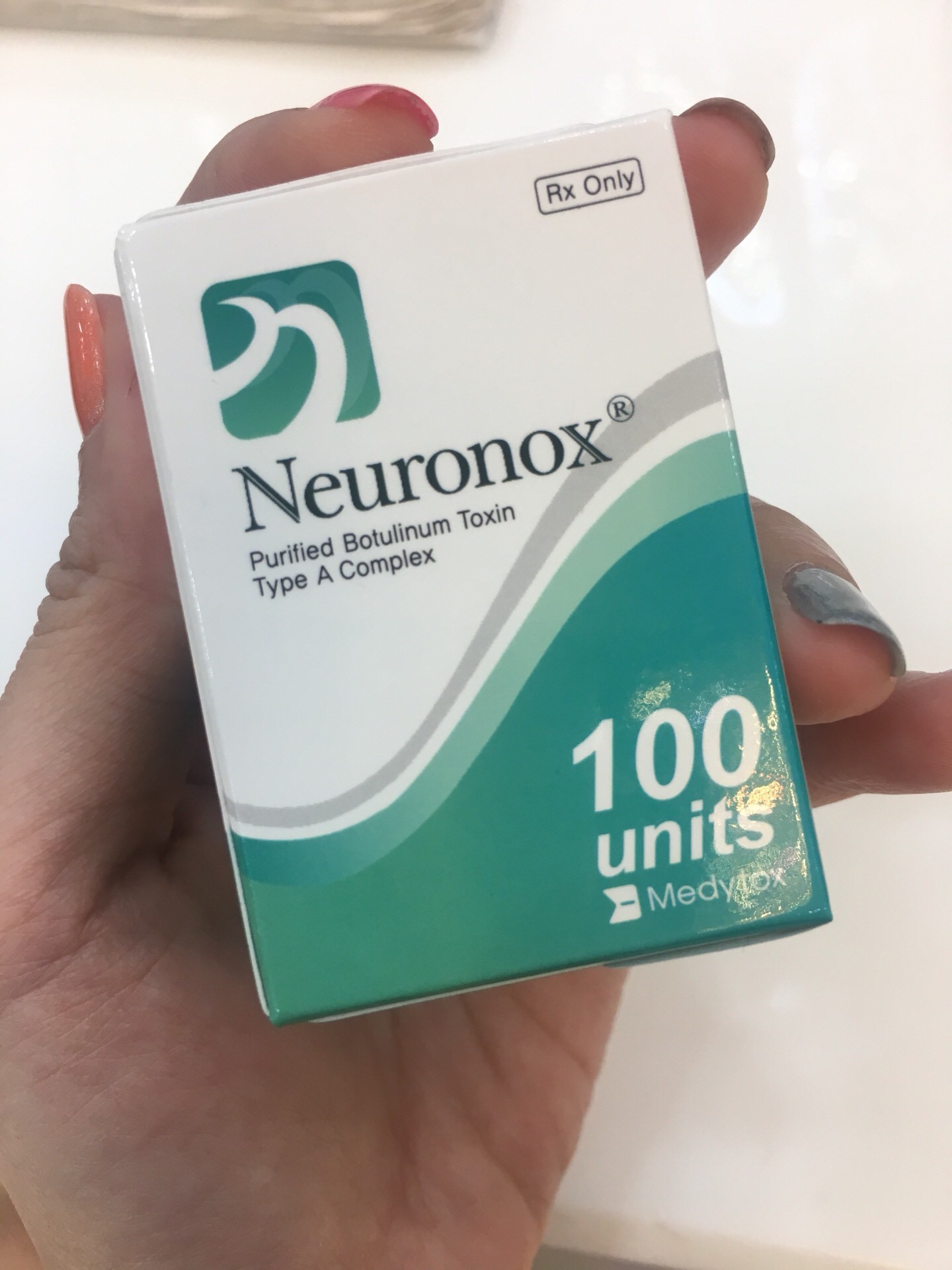 รีวิว V Square Clinic Botox Filler Center เดอะวอล์คเกษตรนวมินทร์ - มา ...