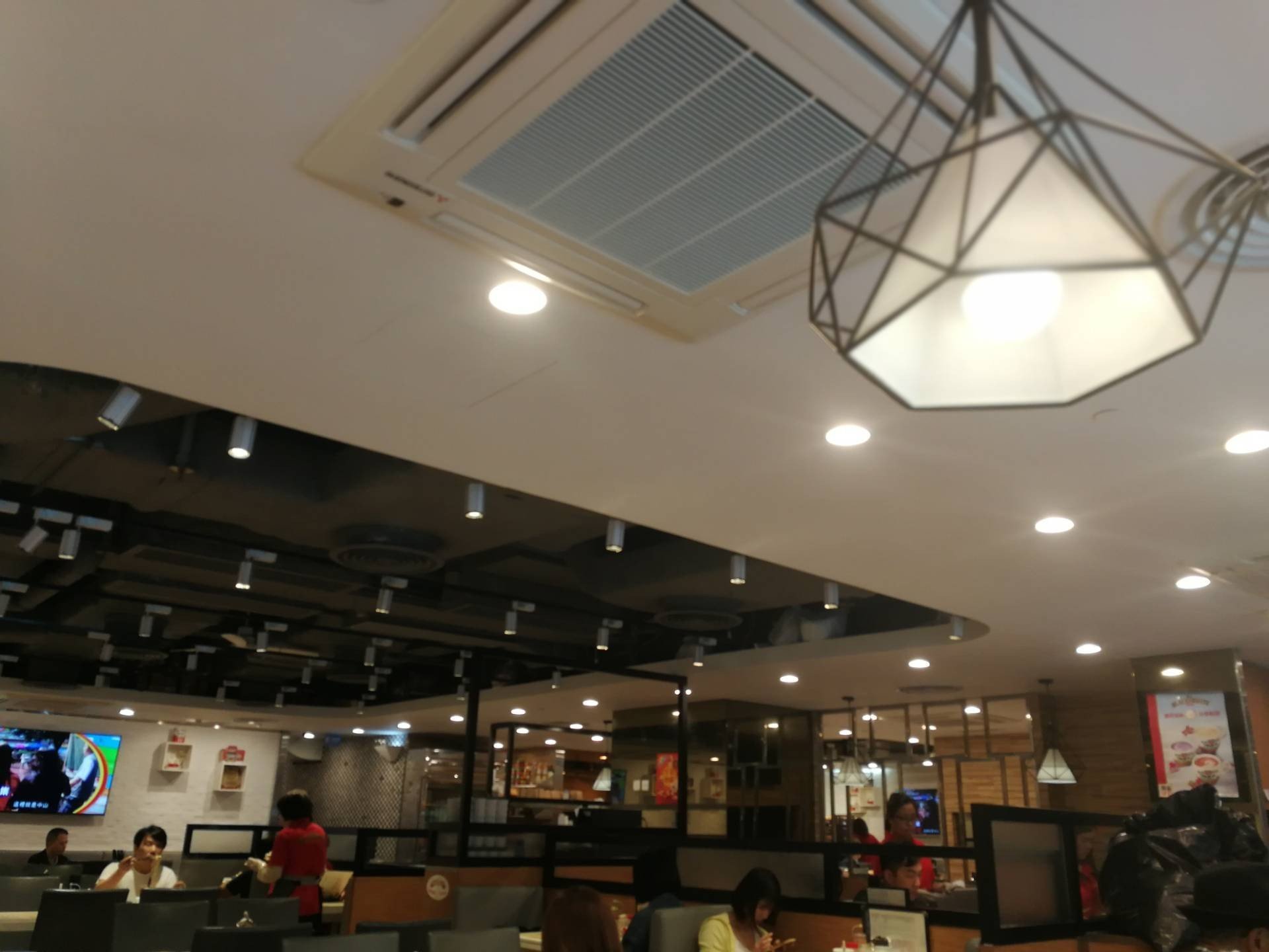 ร้าน A Plus Kitchen ถ.Prat | รีวิวร้านอาหาร