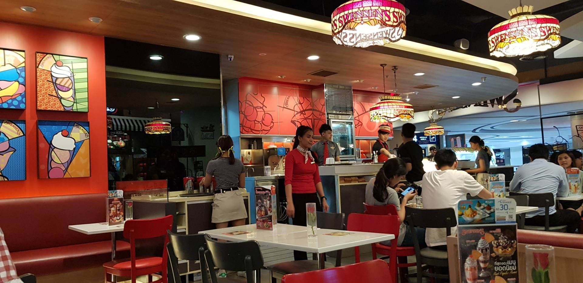 รีวิว Swensen's Terminal 21 - ทำไมไอติมรสมะม่วงมันเหมือนกลิ่นทุเรียน