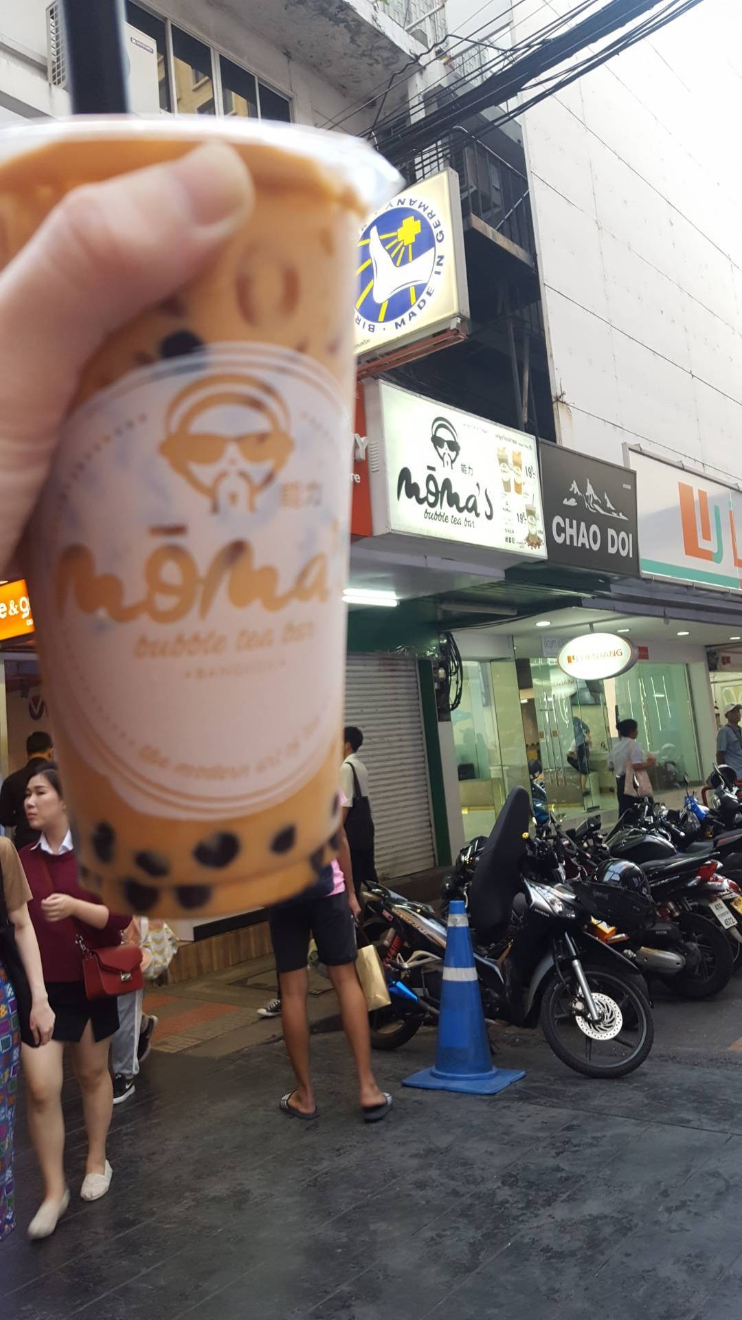 รีวิว Moma's Bubble Tea Bar สยามสแควร์ซอย 5 - ชานมแถวยาว แต่รสชาติเฉยมาก
