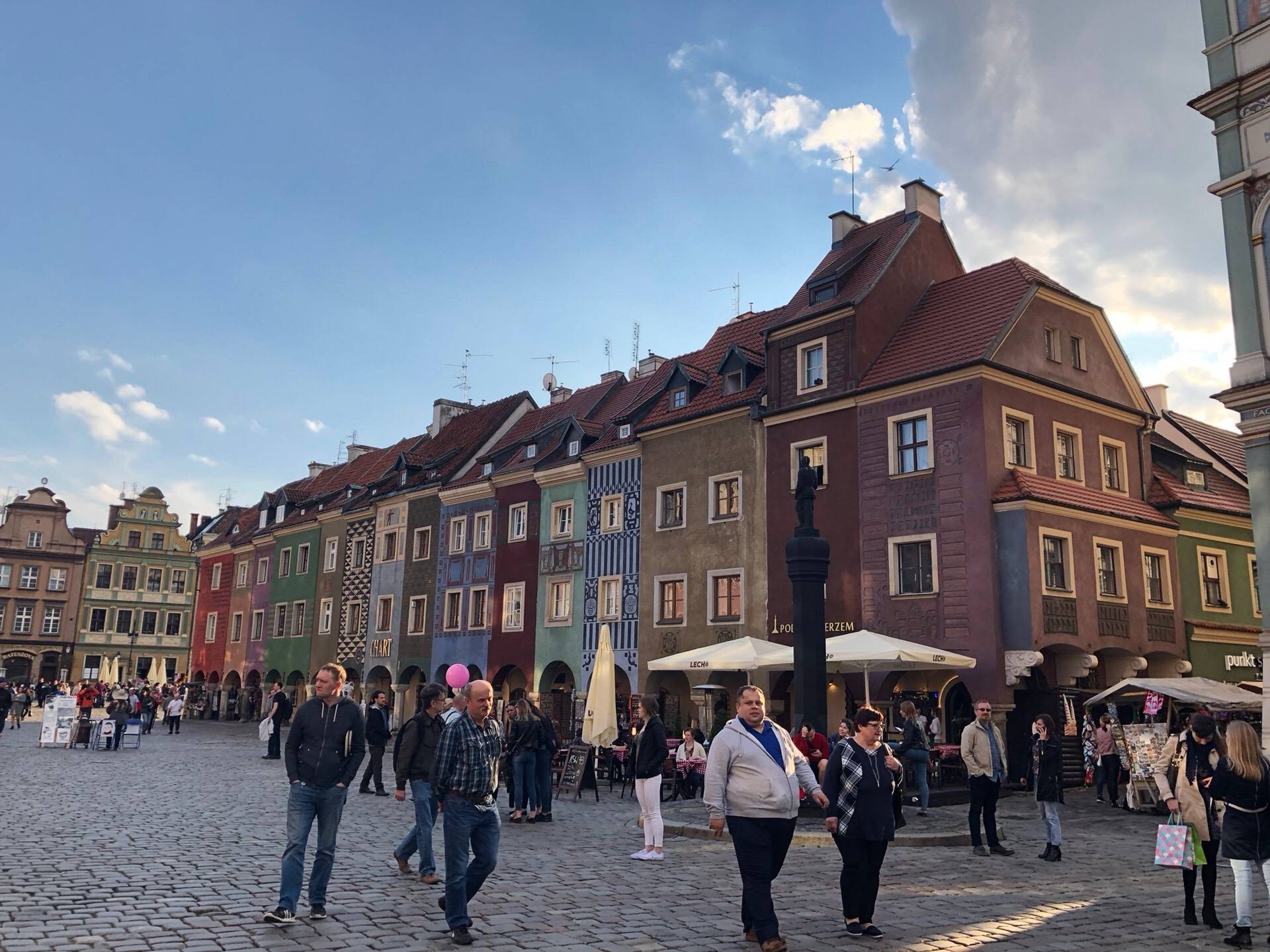 รีวิว Wine Stone @ Novotel Poznan Centrum Hotel - บุฟเฟต์มื้อเช้าที่ ...