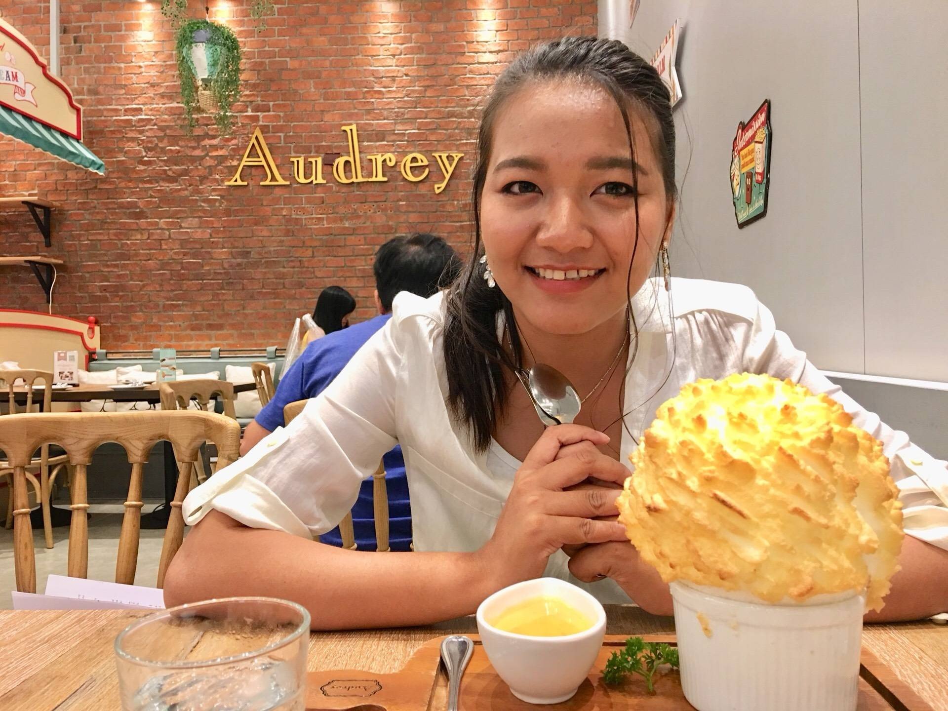 รีวิว Audrey Cafe เซ็นทรัล เวสต์เกต ชั้น 2 - ร้านอาหารคุณภาพ
