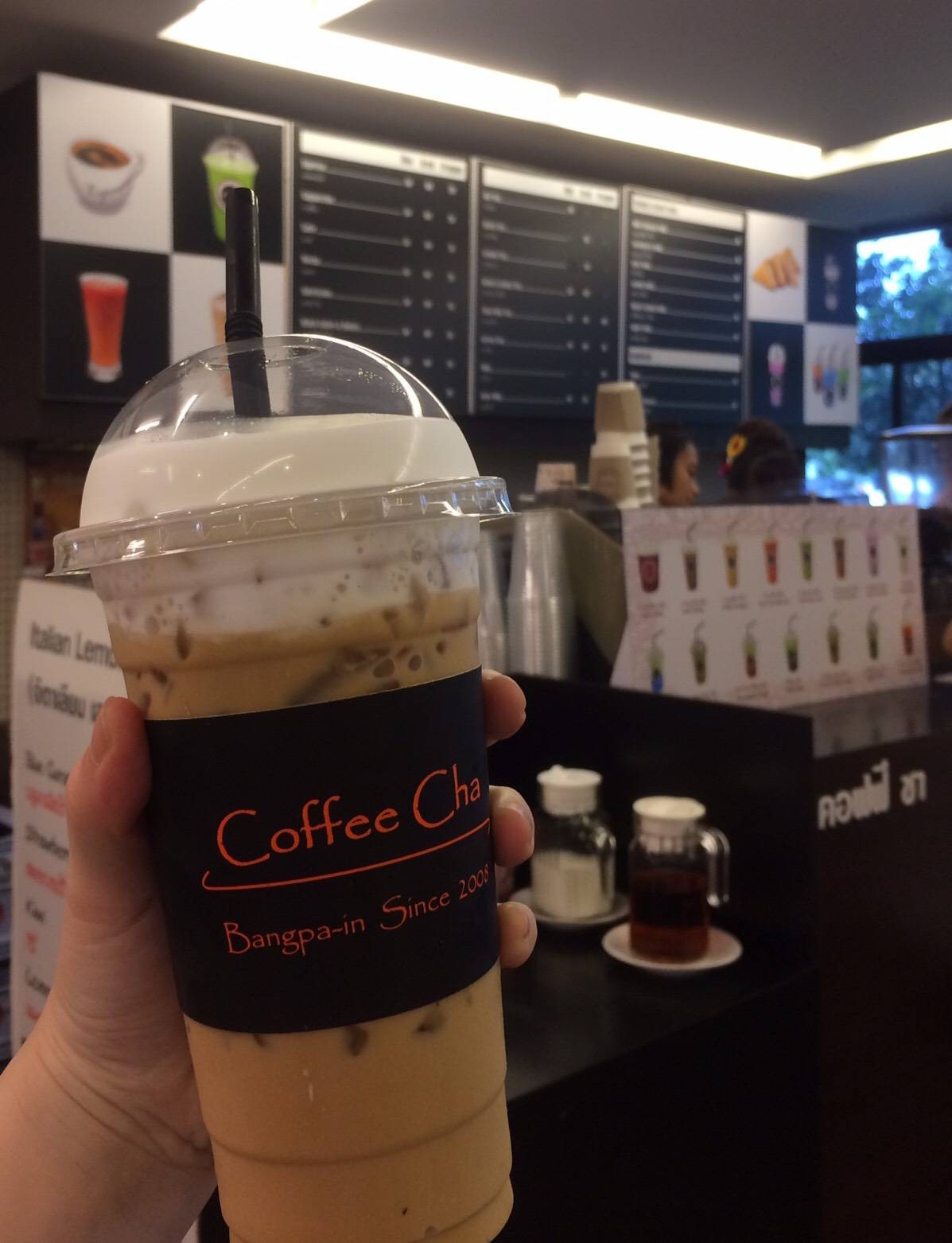 รีวิว Coffee Cha - มาจิบชากาแฟในวังกันค่ะ