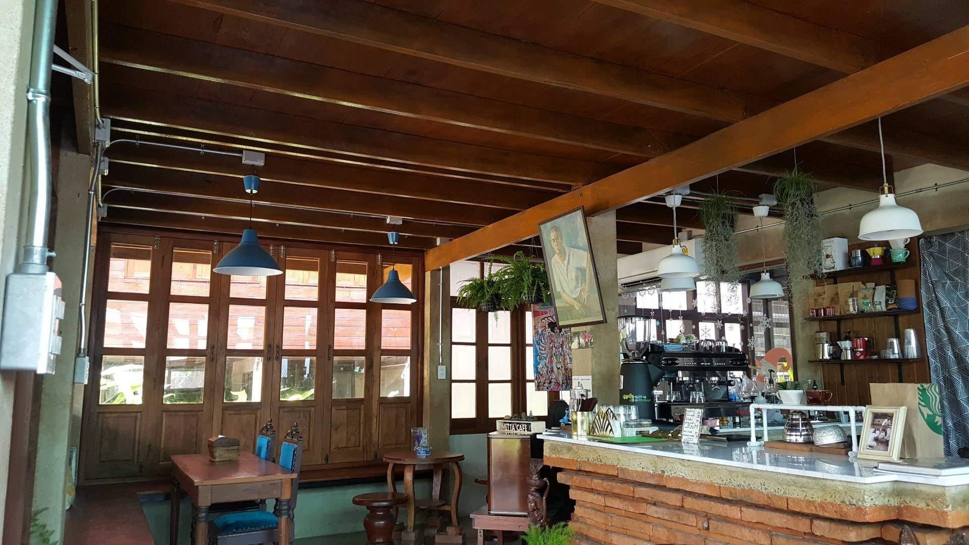 รีวิว Metta Cafe - ร้านที่ให้บรรยากาศอบอุ่นเหมือนบ้าน ฟรีไวไฟ - Wongnai