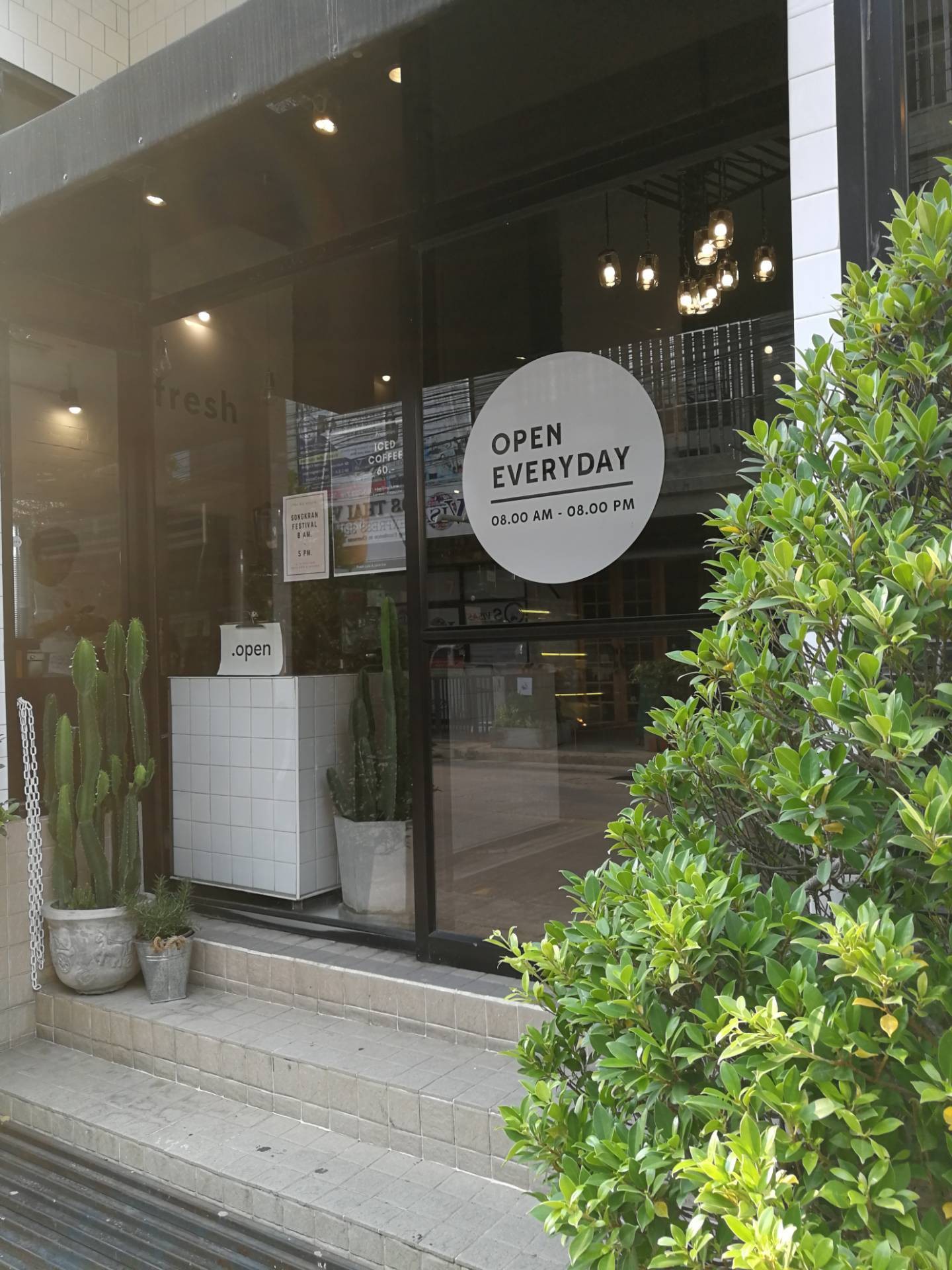 รีวิว Fresh Cafe & Juice Bar (.Fresh) Fresh cafe & juicebar - มาตอนปิดร้าน