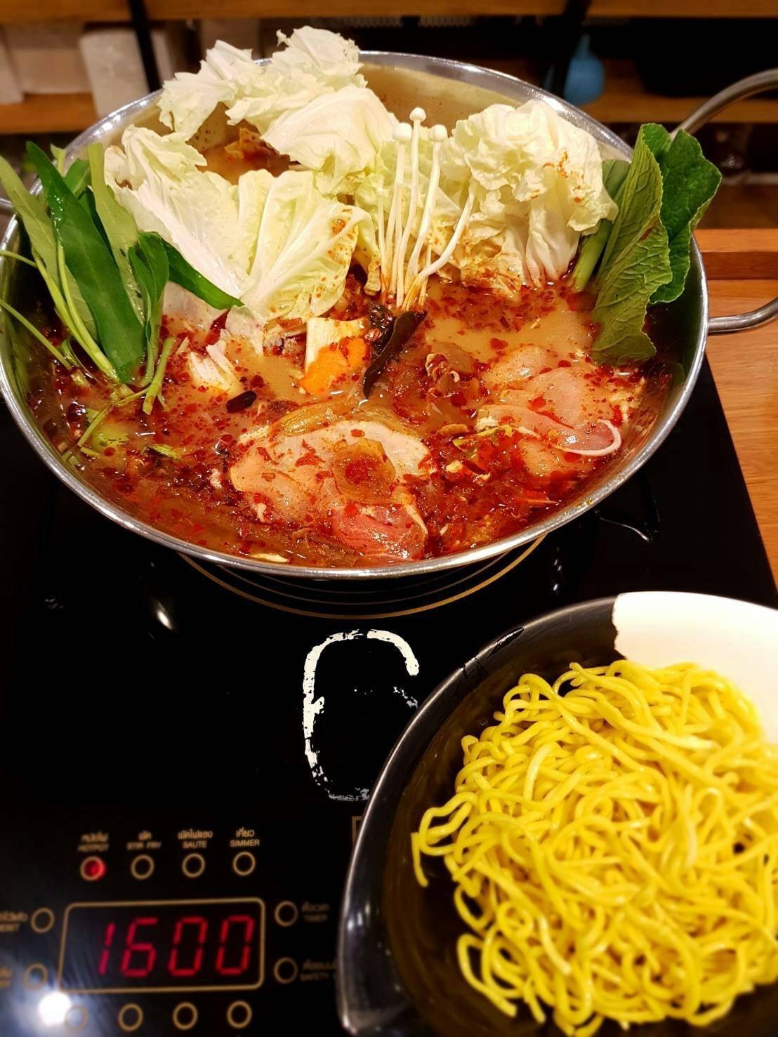 รีวิว พ๊อตโตะ ชาบู Potto Hot Pot Master - เพราะ ความหิวมันรอไม่ได้