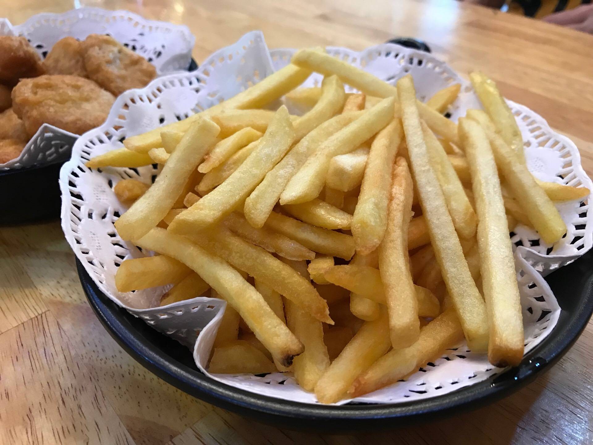 ร้าน The Guitar Dessrt Cafe | รีวิวร้านอาหาร