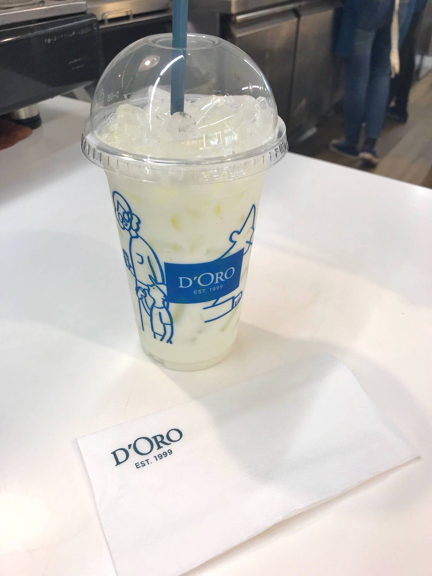 รีวิว D’oro Coffee อาคารรีเจ้นท์ - คาเฟ่แบรนด์ไทย รสชาติโดนใจ