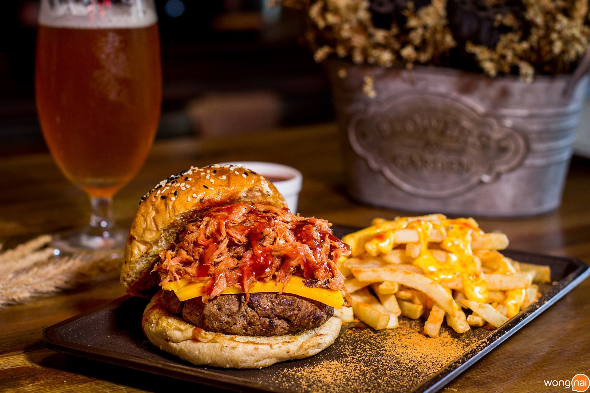 ร้าน The Hopster Cafe หาดใหญ่ เสพย์ความสุขชิลล์ ๆ อย่างมีสไตล์