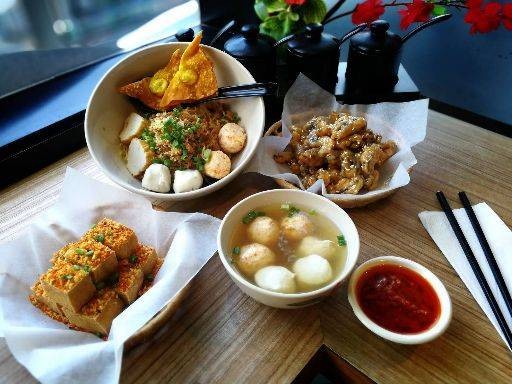 [รีวิว] ร้าน ก๋วยเตี๋ยวลูกชิ้นปลายูยู่ (No MSG) Yuyu fish ball noodle ...