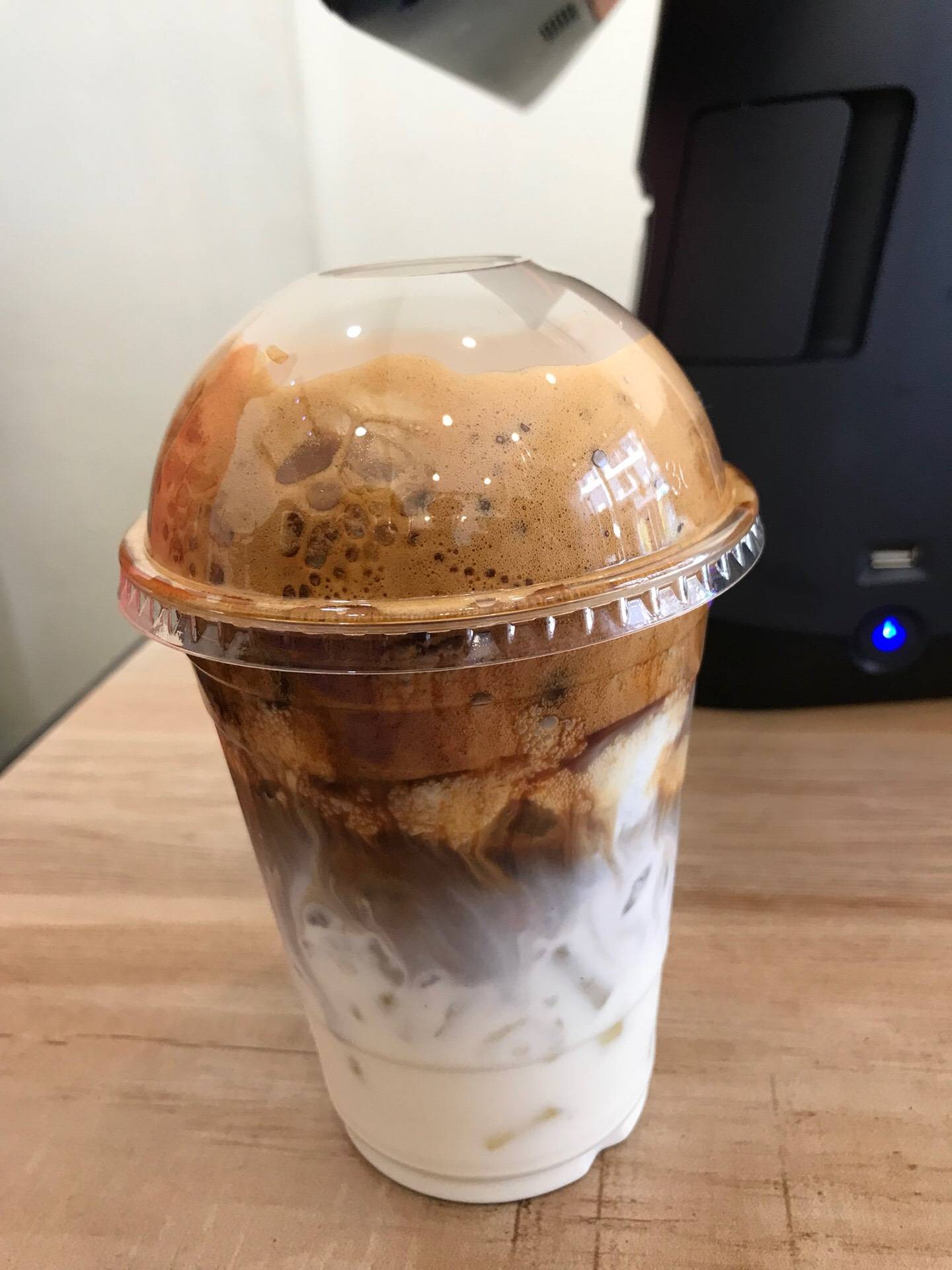 รีวิว MOC CHA มอคชา กาแฟ ชาไต้หวัน ชาไทย ชาเขียว ข้าวยำไก่ทอด หอการค้า ...