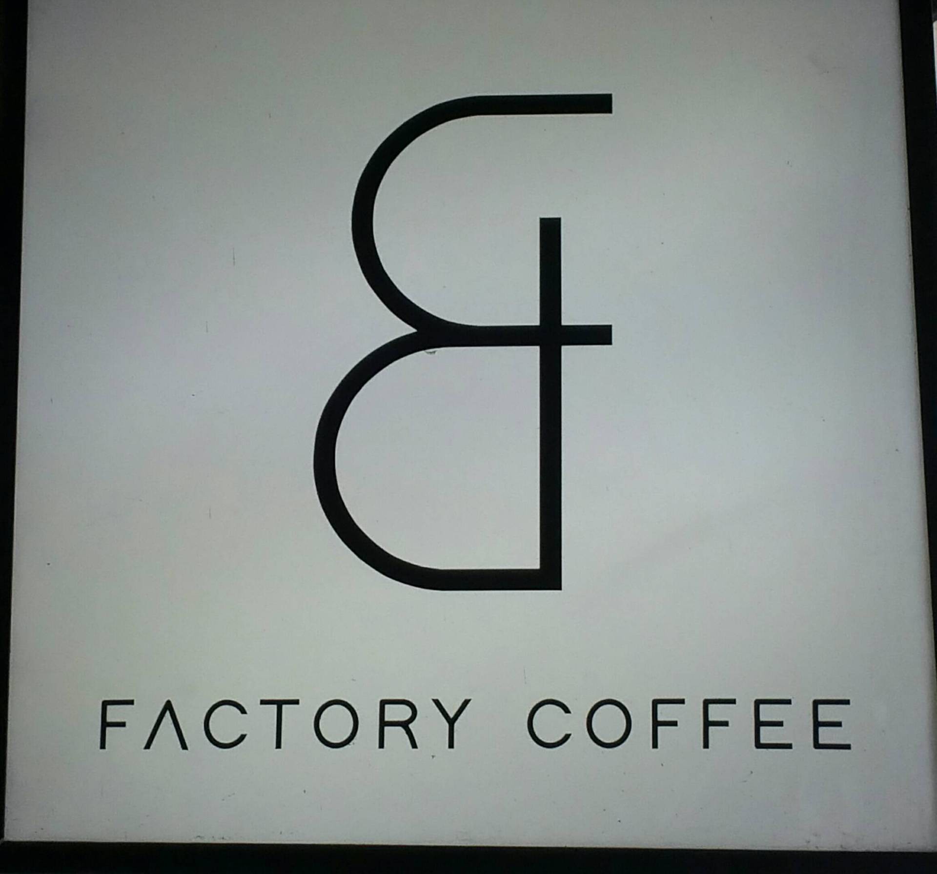 รีวิว Factory Coffee พญาไท - ร้านเท่ เงียบสงบ นั่งสบาย