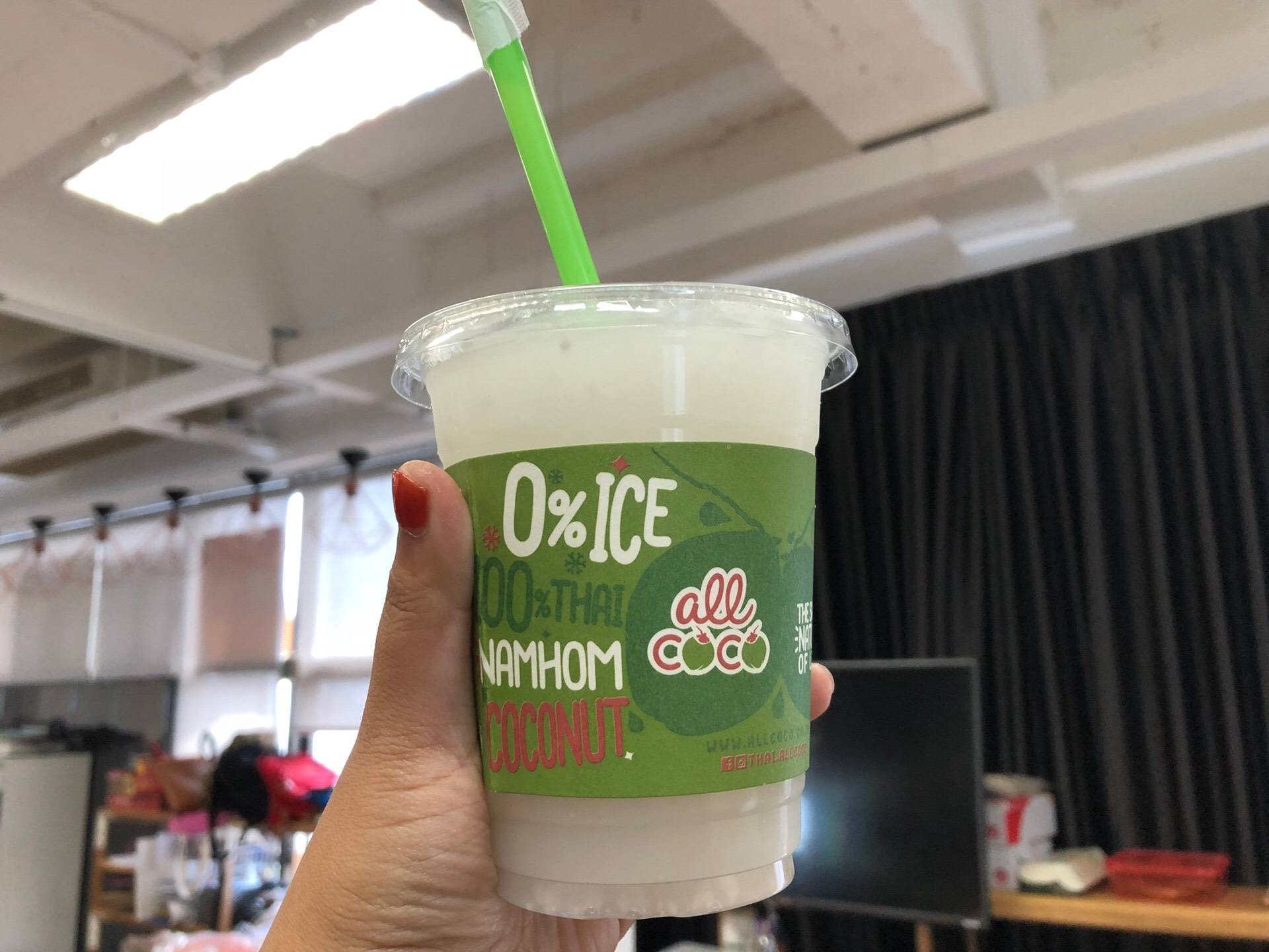 รีวิว All Coco Signature Café (Thong Lor Soi 10) - น้ำมะพร้าวแท้ๆไม่ ...