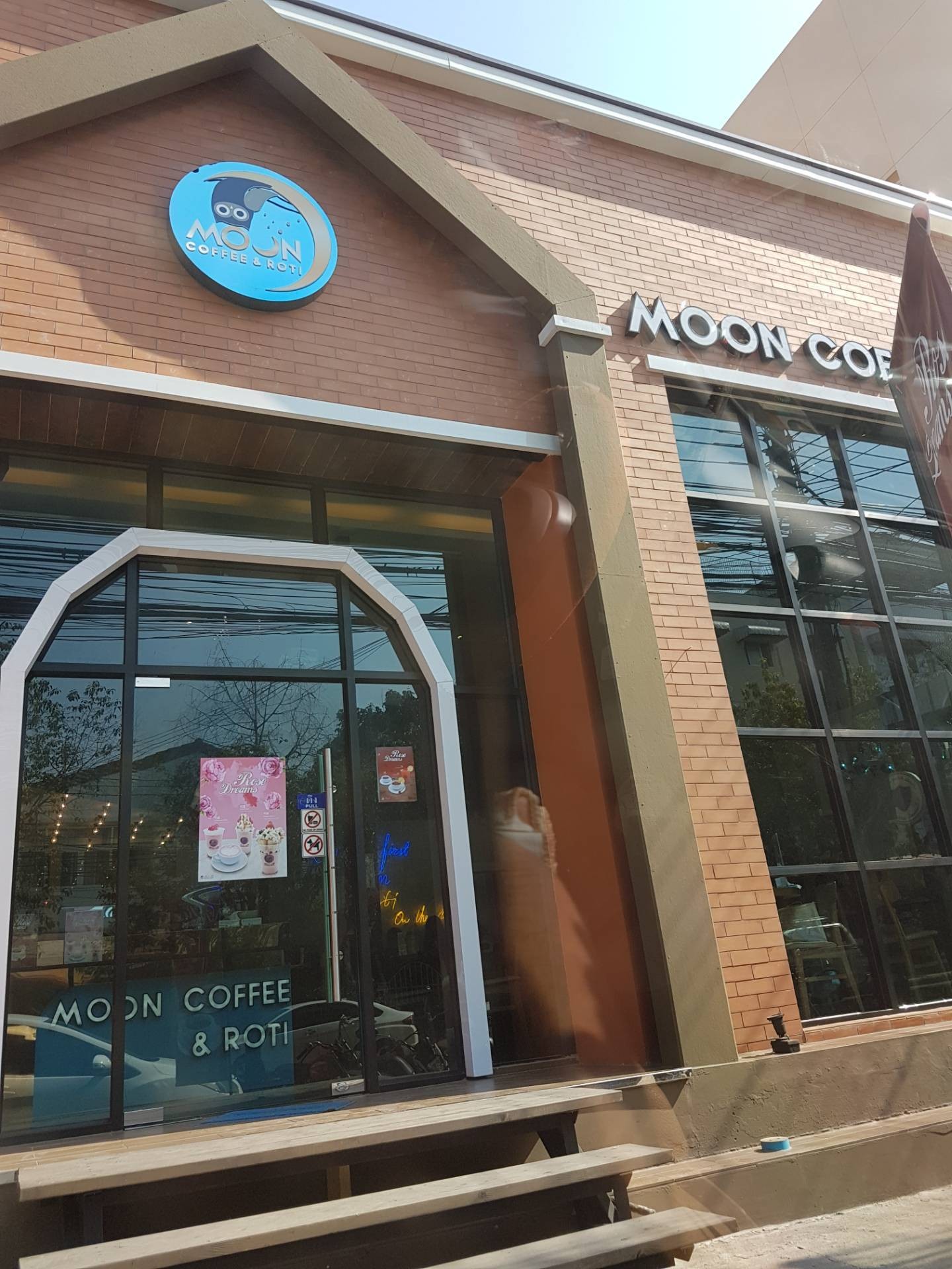 รูป Moon Coffee & Roti Rangsit