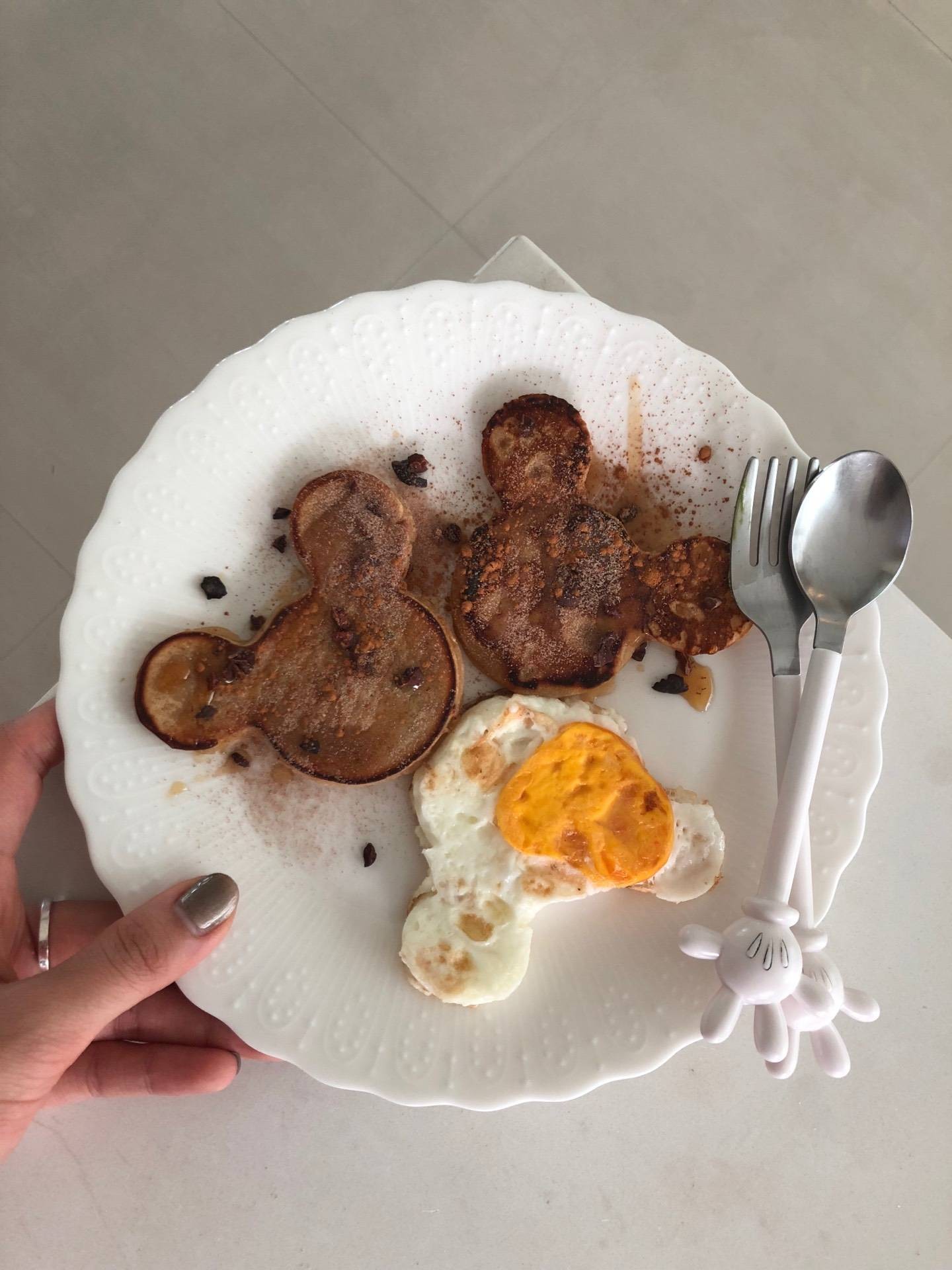 สูตร Mickey Mouse Breakfast 🍳 พร้อมวิธีทำโดย kiejung