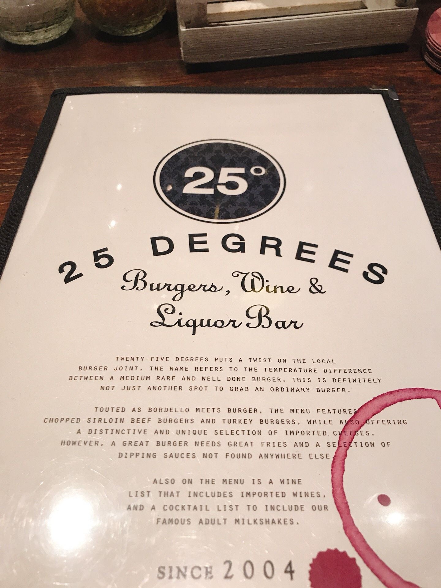รีวิว 25 Degrees Bangkok บางรัก - กิน Burger ดีๆ เบียร์อร่อยๆ - Wongnai