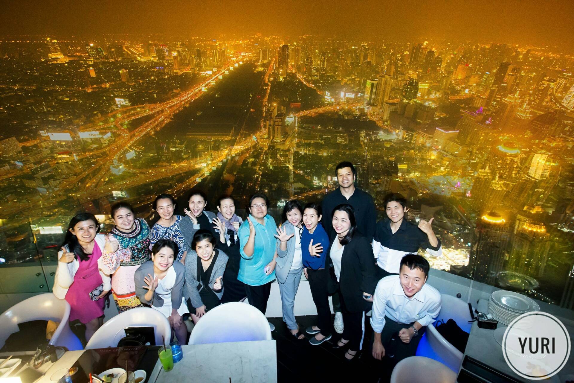 รีวิว BANGKOK BALCONY Baiyoke Sky Hotel ชั้น 81 - มื้อพิเศษบรรยากาศสูง ...