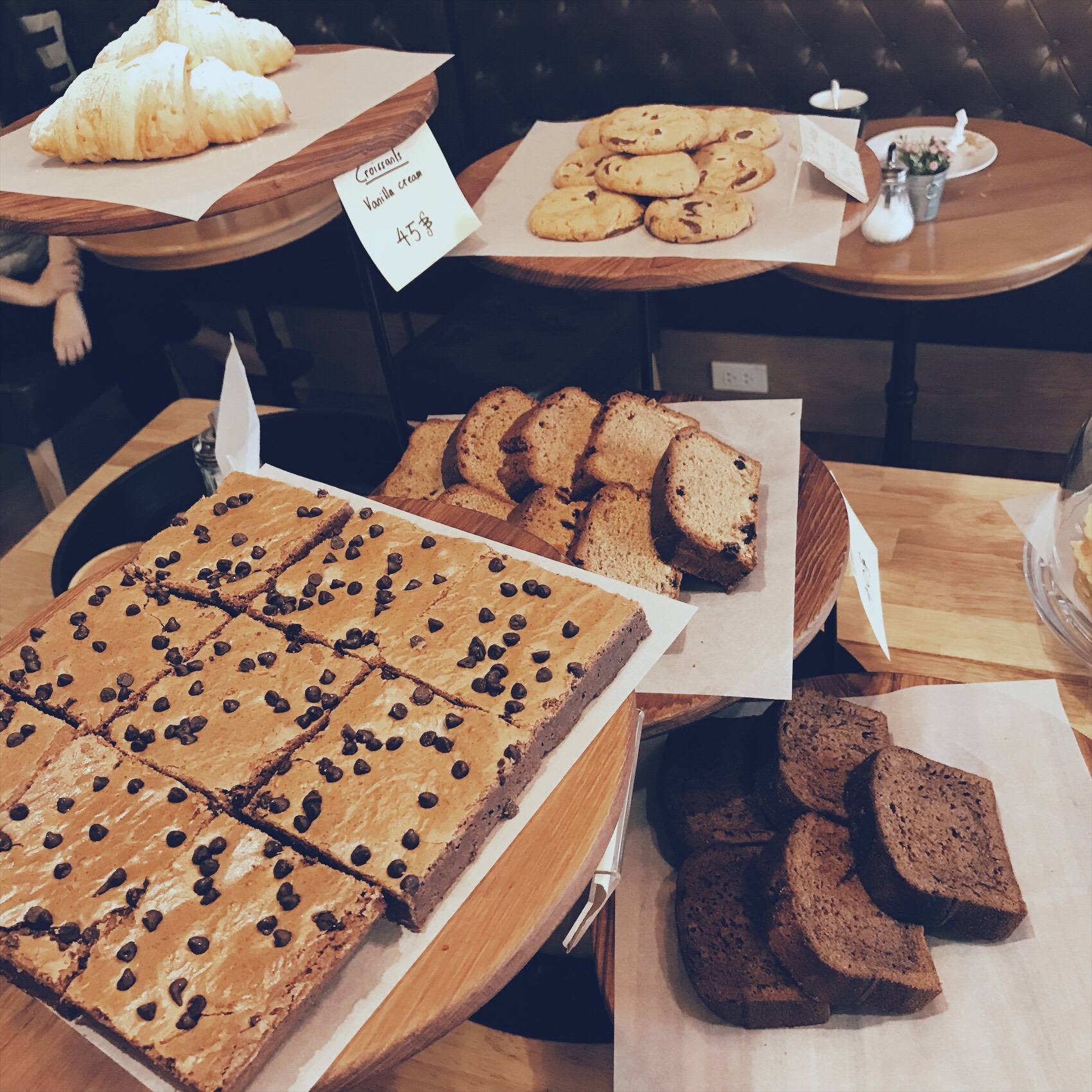 รีวิว Like Italy Cafe-Bakery Phra Arthit Road - ขนมปังโฮมเมดกับกาแฟเบาๆ ย่านท่าพระอาทิตย์