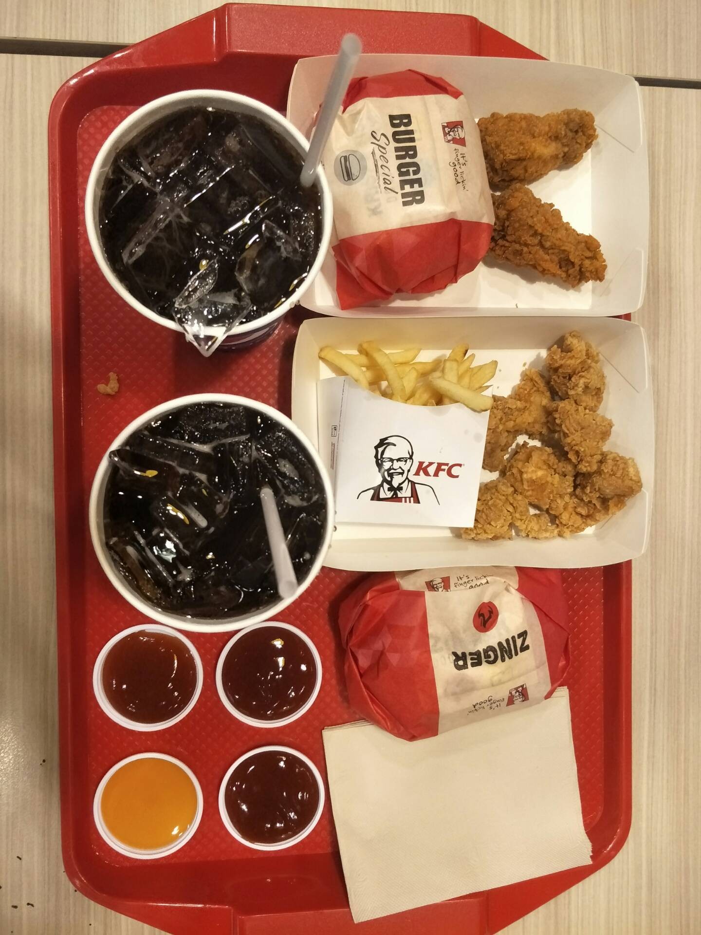 รีวิว KFC Habour Land Mege Bangna - ร้านกว้าง เซ็ตบ็อคน่ากินมากๆ