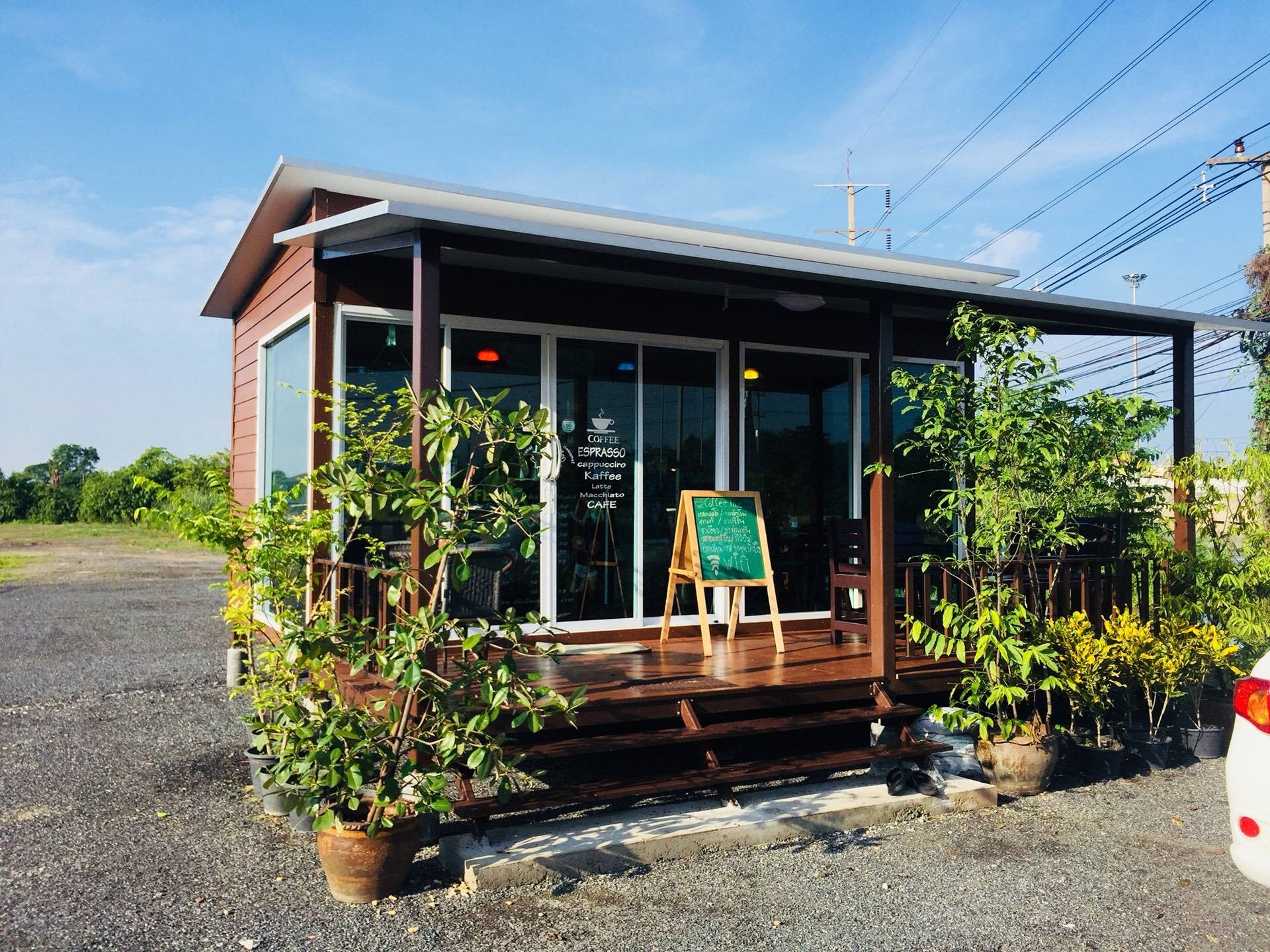 รีวิว Coffee Tae - ชาดี กาแฟสไตล์ญี่ปุ่น นมร้อนตีฟองเทพมาก