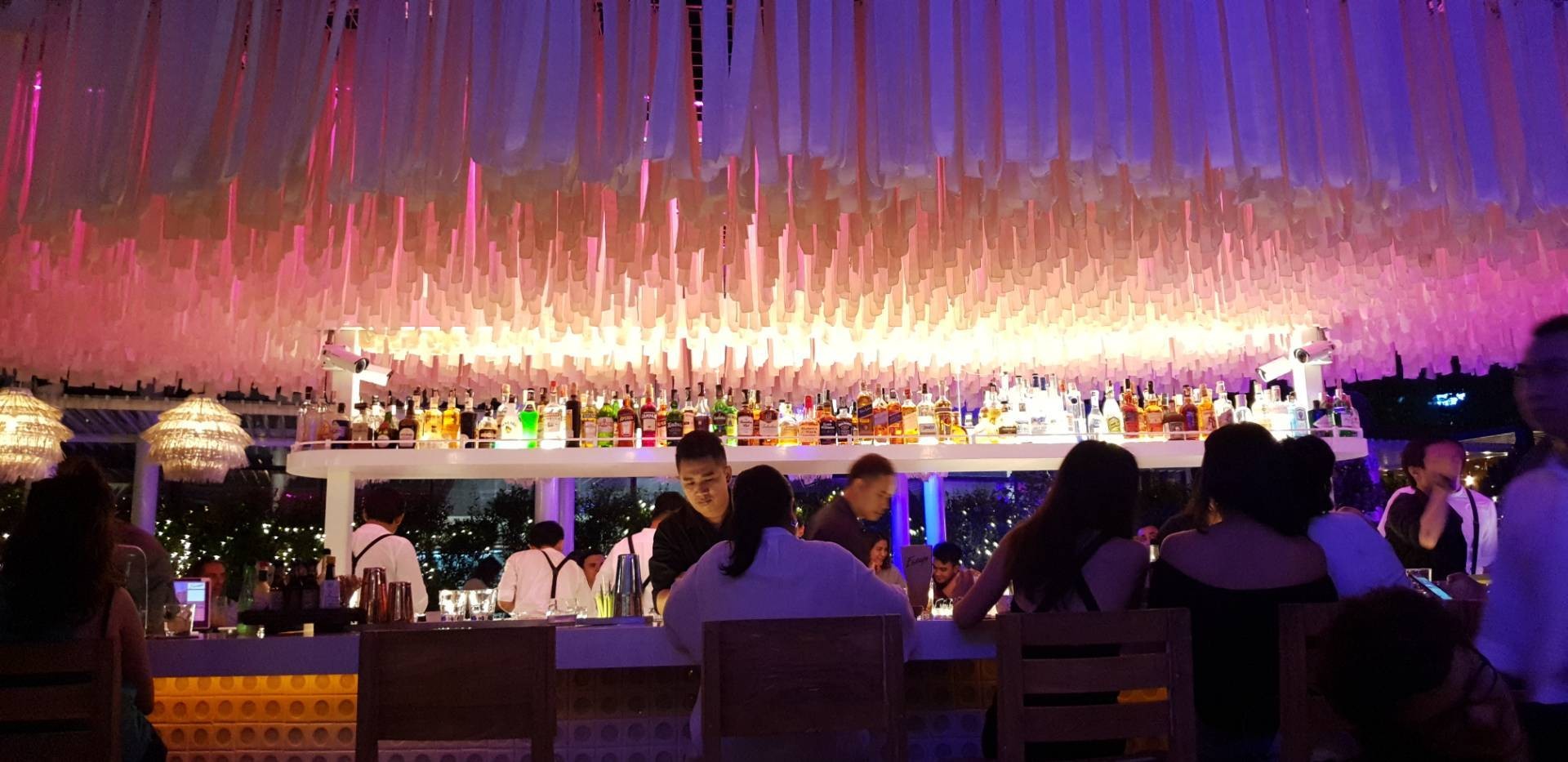 รีวิว Escape Bangkok Emquartier - ร้านสวยค่ะ บรรยากาศดีเลยย ดูมีระดับ ...