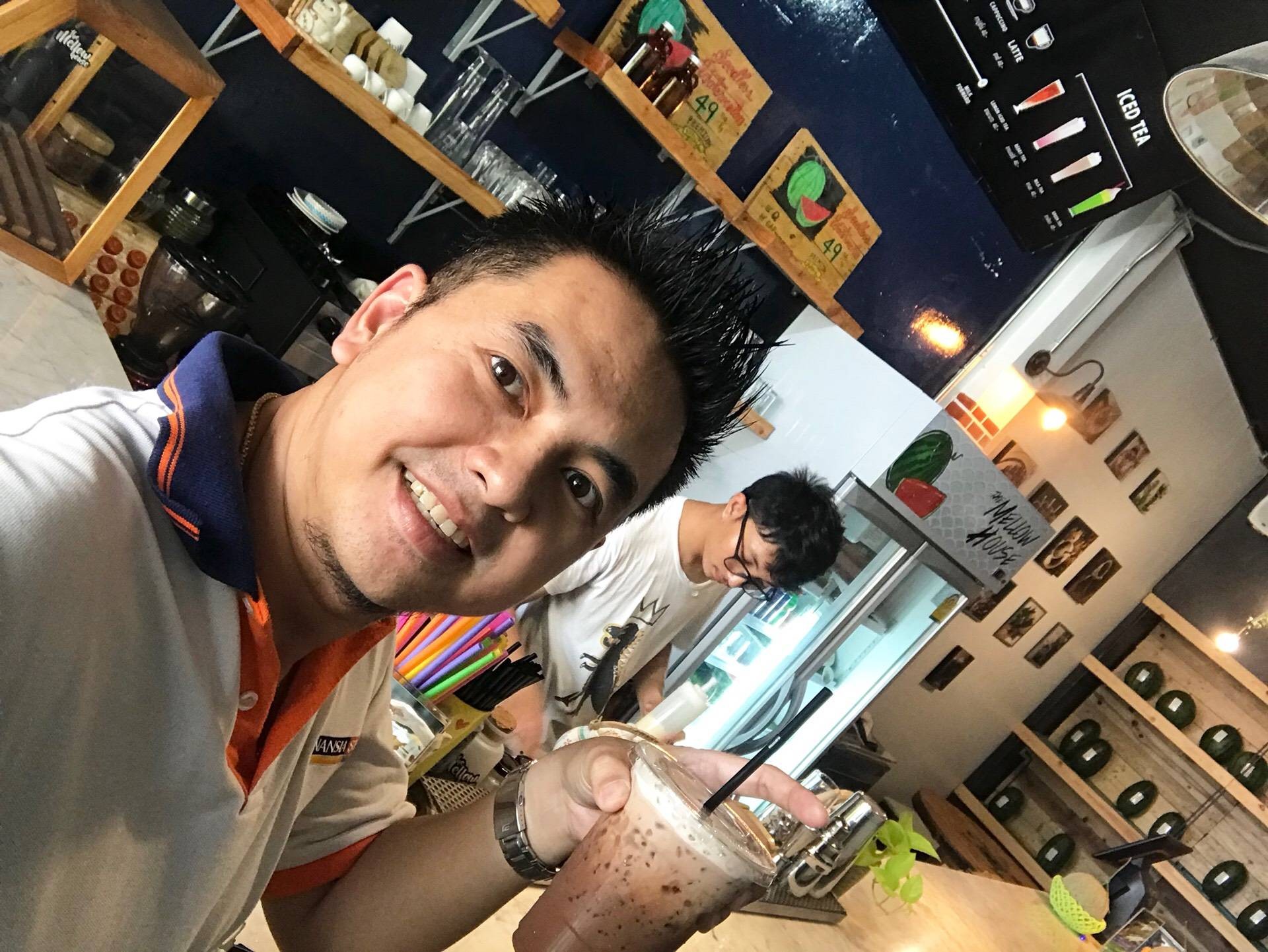 รีวิว The Mellow House เชียงใหม่แลนด์ - กาแฟก็มีผลไม้ปั่นก็ได้