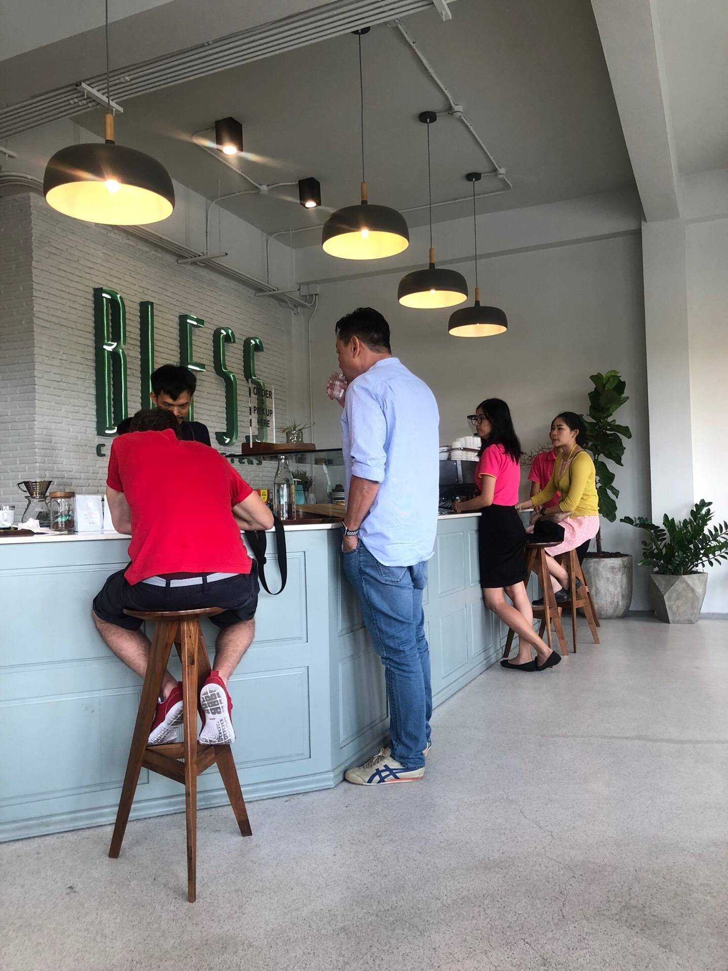 รีวิว Bless Coffee Roaster - กาแฟดีๆต้องรอสักหน่อย~เพราะคนรอคิวก็เยอะจริงๆ😆