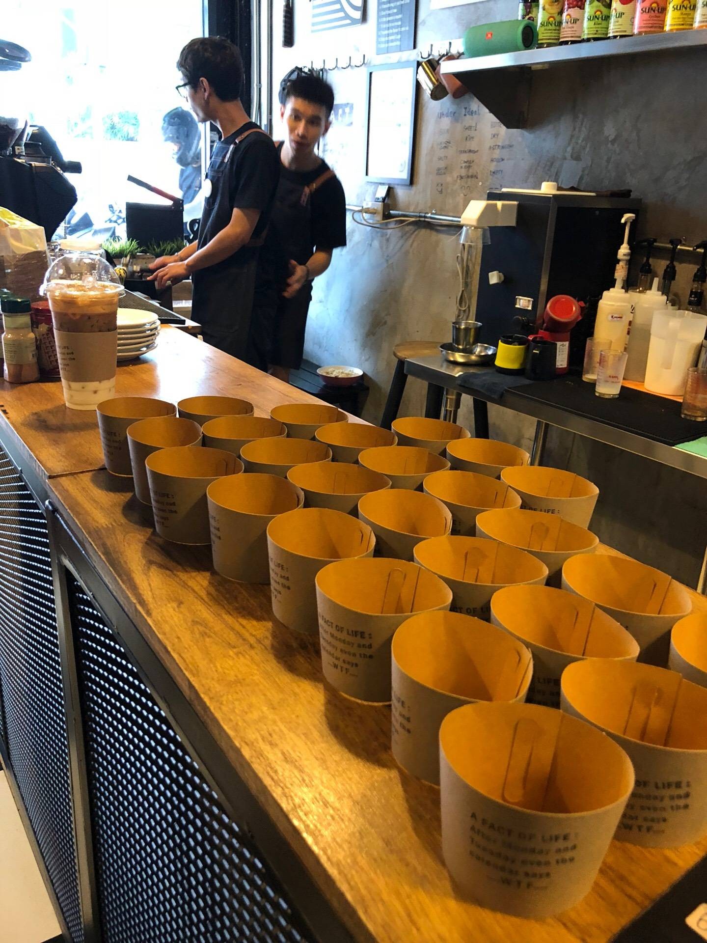 รีวิว F.A.C.T Coffee สยามสแควร์ - กาแฟดีๆ ราคาไม่แพง