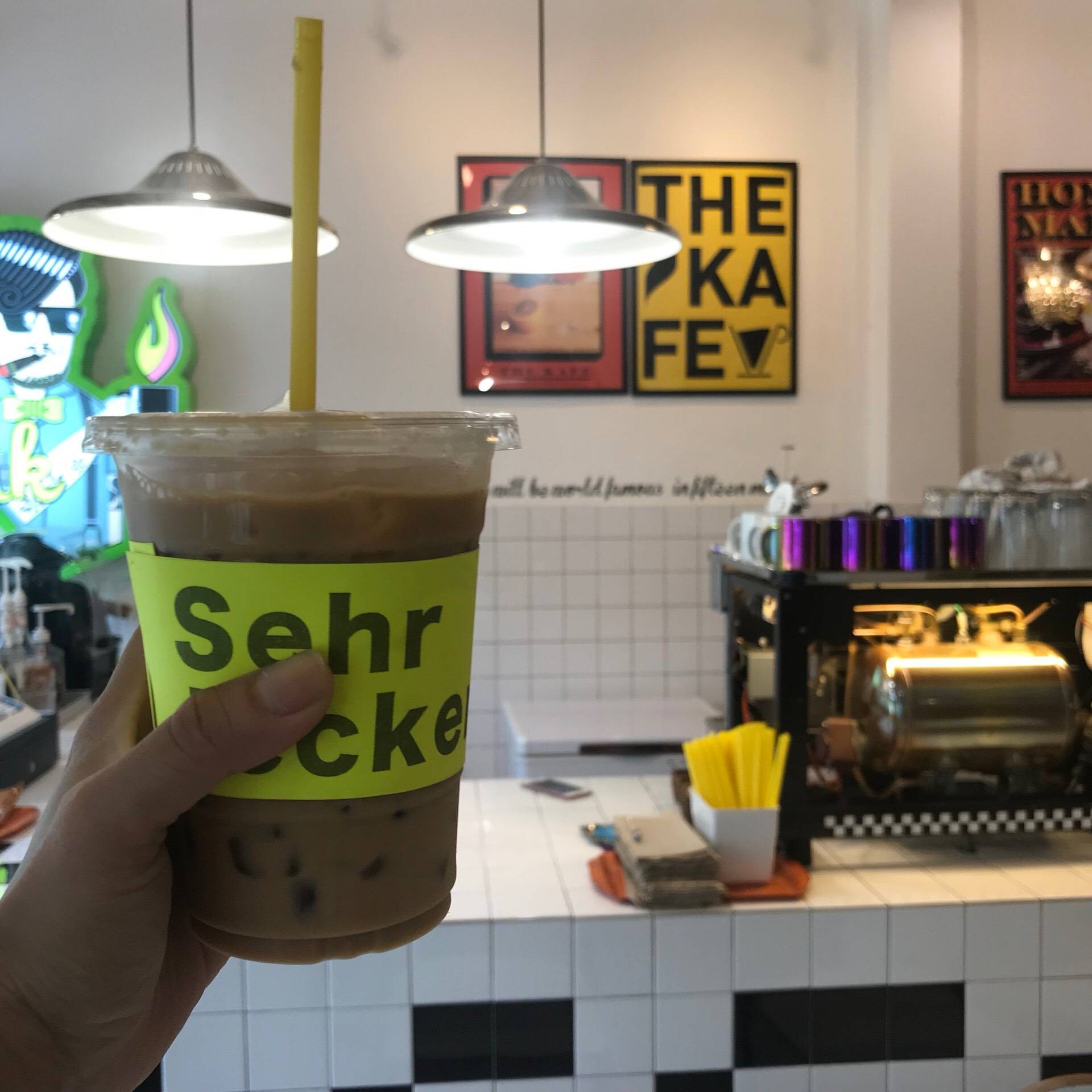 รีวิว The KAFE' - ดับร้อนที่วงเวียนใหญ่