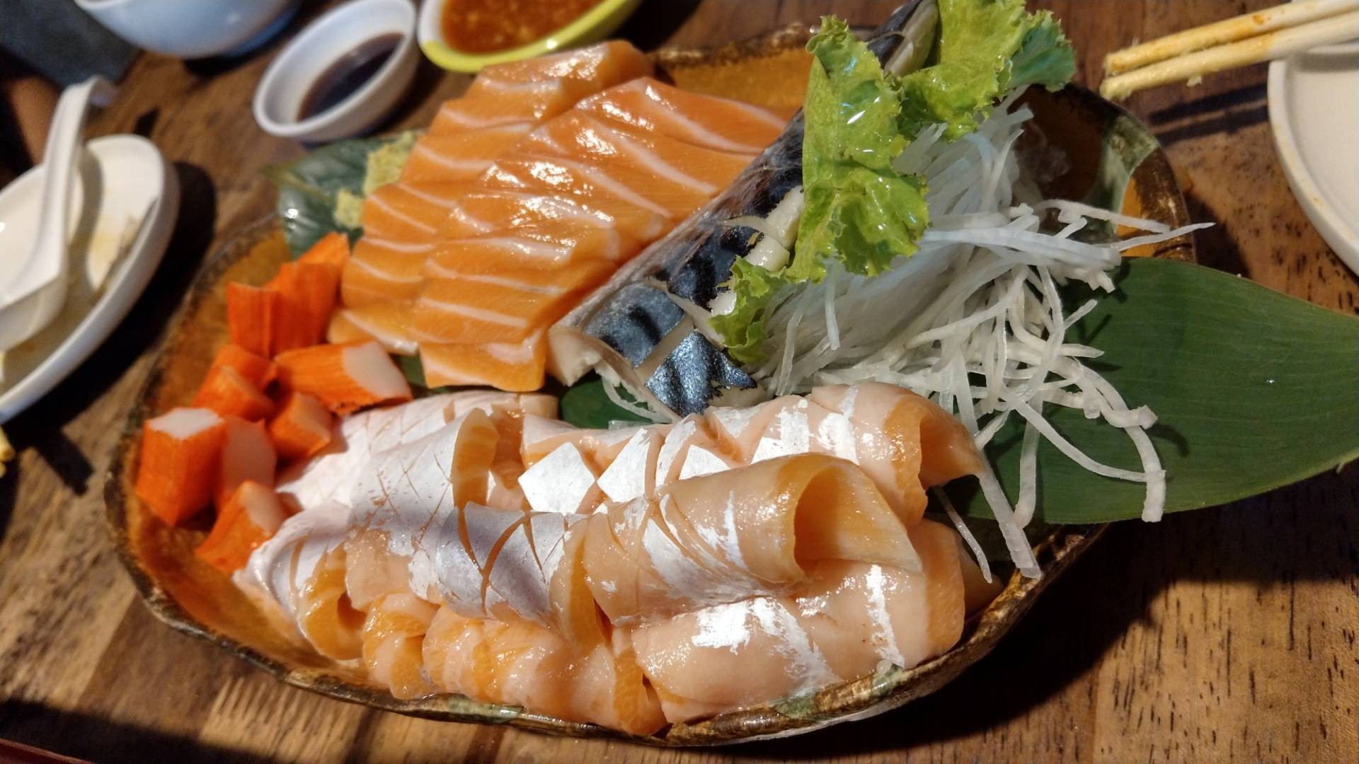 รีวิว Daisuke Japanese Mini Restaurant - ซาชิมิสดดี อาหารอื่นๆก็ใช้ได้ ...