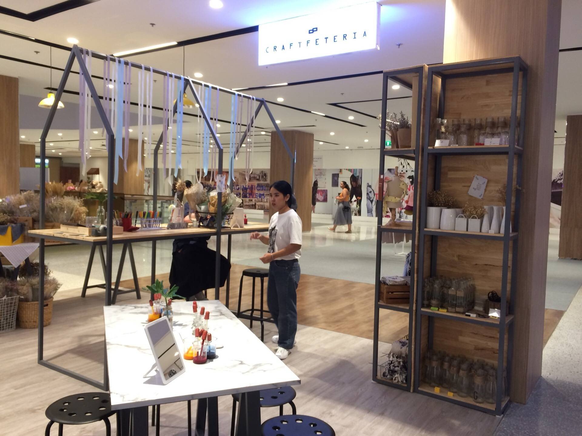 รีวิว Craftfeteria centralwOrld - ทำลิปสีสวยๆ ของเราเอง