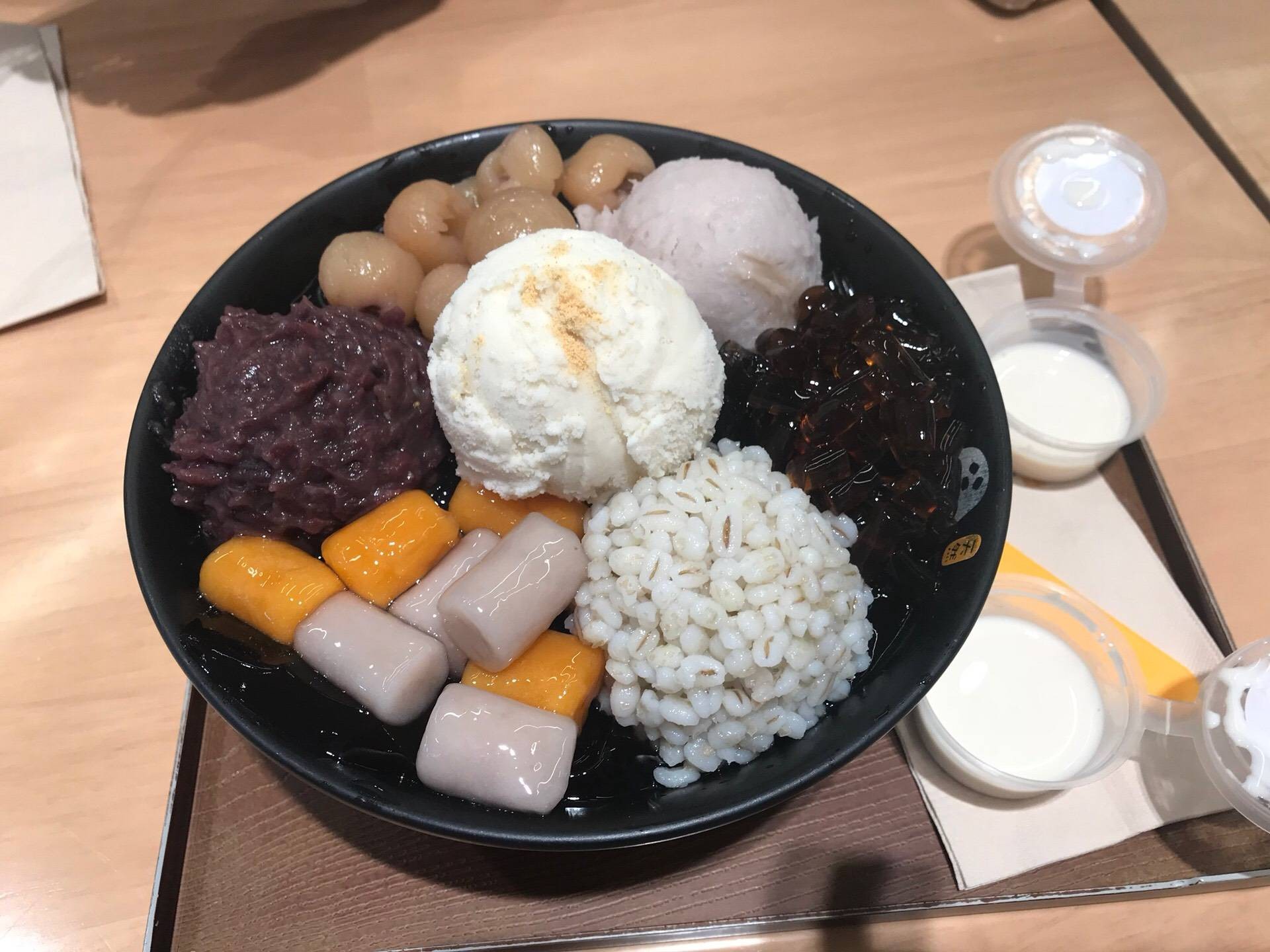 รีวิว QQ Dessert King Power Rangnam - ร้านขนมหวานที่รสชาติ ไม่หวาน แต่หอมและชื่นใจสุดๆ