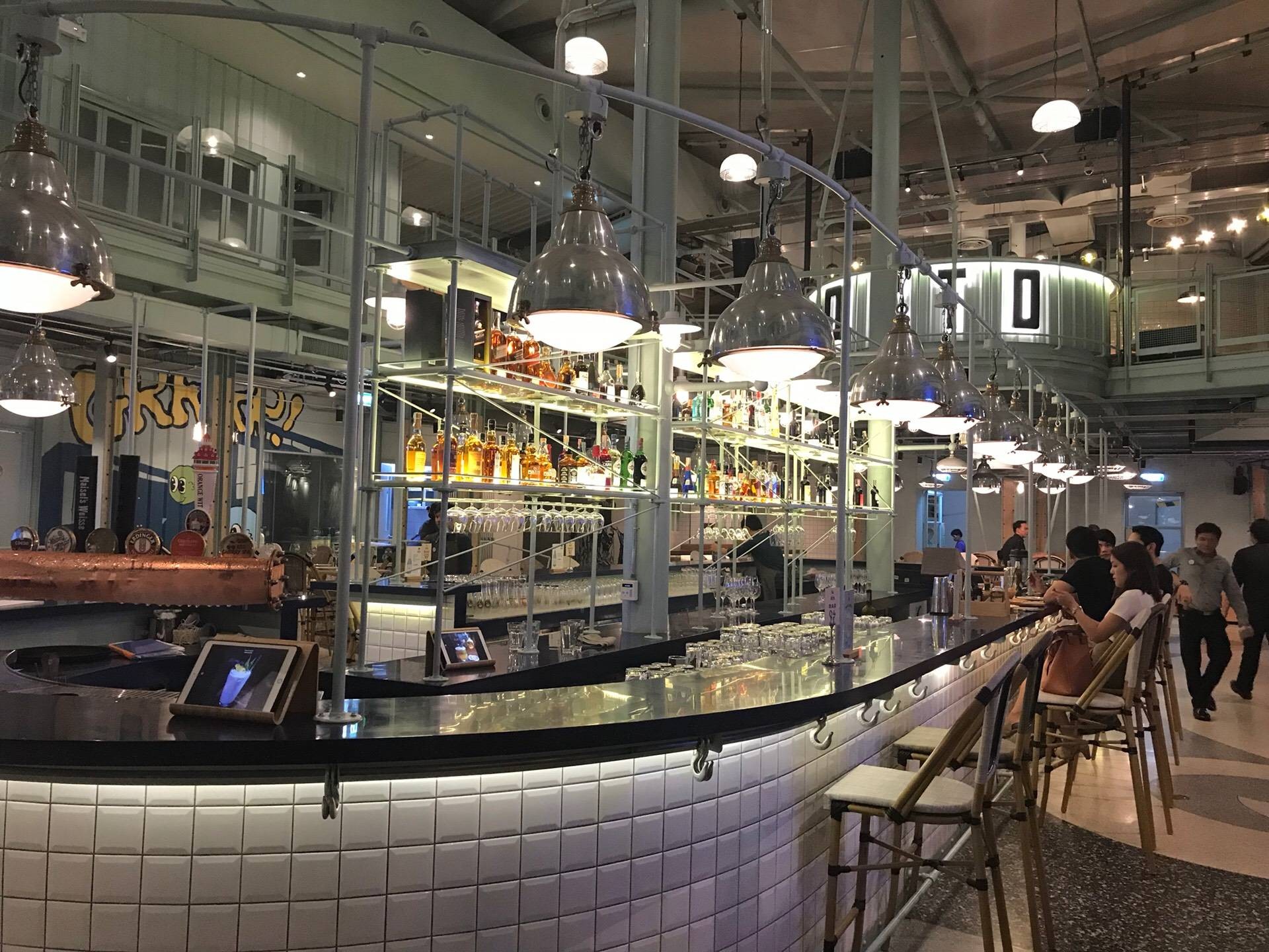 รีวิว Octo Seafood Bar - แหล่งบันเทิงรื่นเริงกับเมนูซีฟู้ด แอนด์บาร์ ...