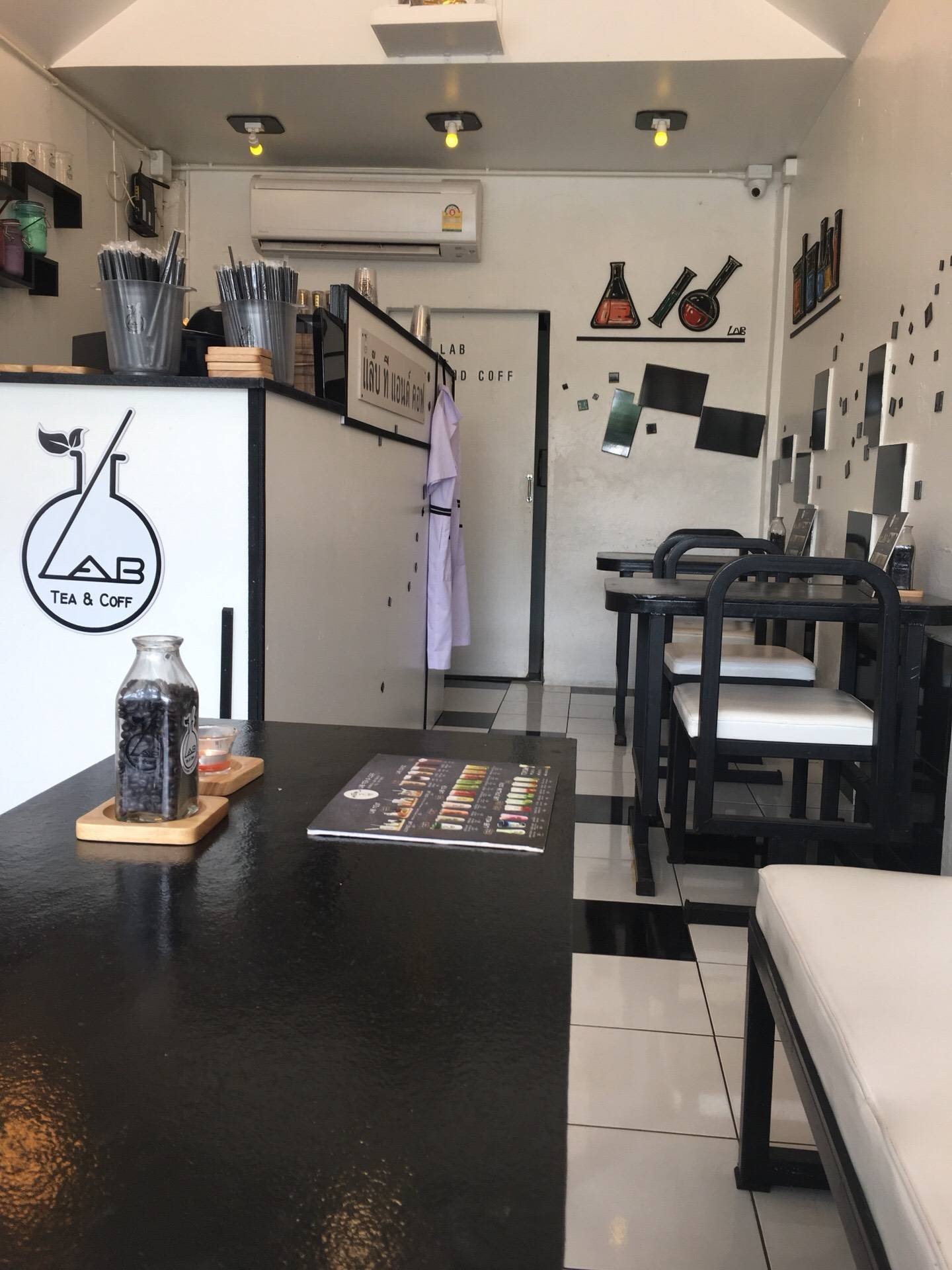 รีวิว Lab Tea & Coff กุดป่อง - ร้านเล็กๆ ในเมืองเลย ริมน้ำเลย หาไม่ยาก