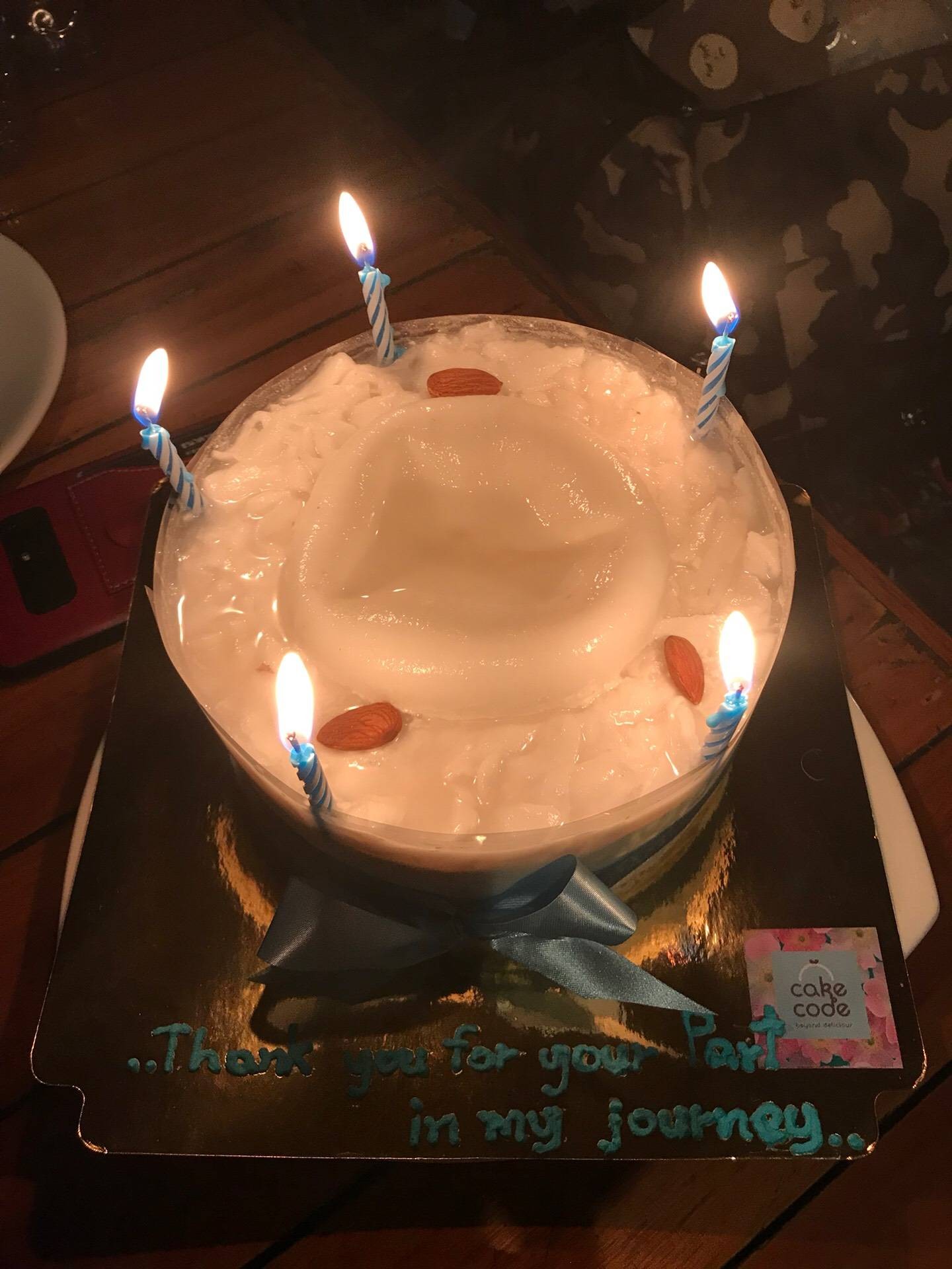 รีวิว CAKE CODE CAFE' - เค้กมะพร้าวดูดน้ำได้ เป็นเค้กมะพร้าวร้านโปรดที่สุดอีกร้านนึงเท่าที่เคย ...