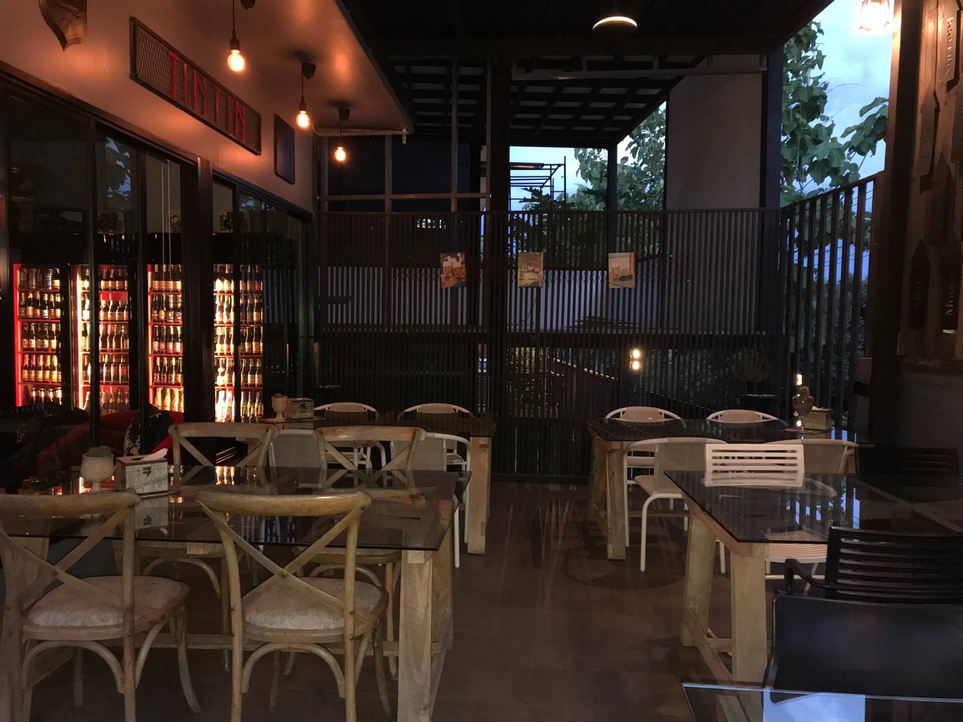 รูป TINTIN CAFE