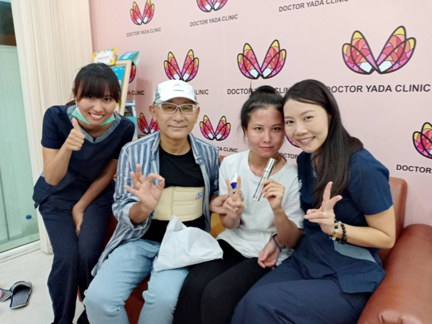 รีวิว Doctor YADA Clinic - คุณหมอใจดีมากค่ะ